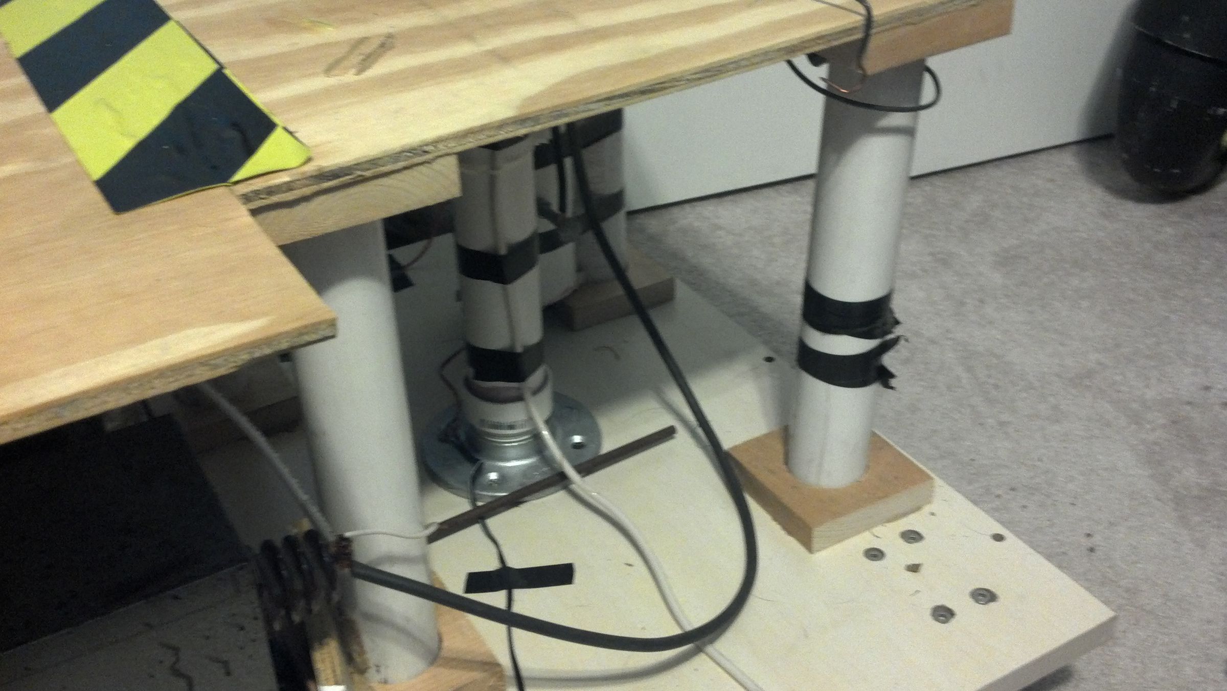The Simple Tesla Coil : 12 Steps (with Pictures) - Instructables