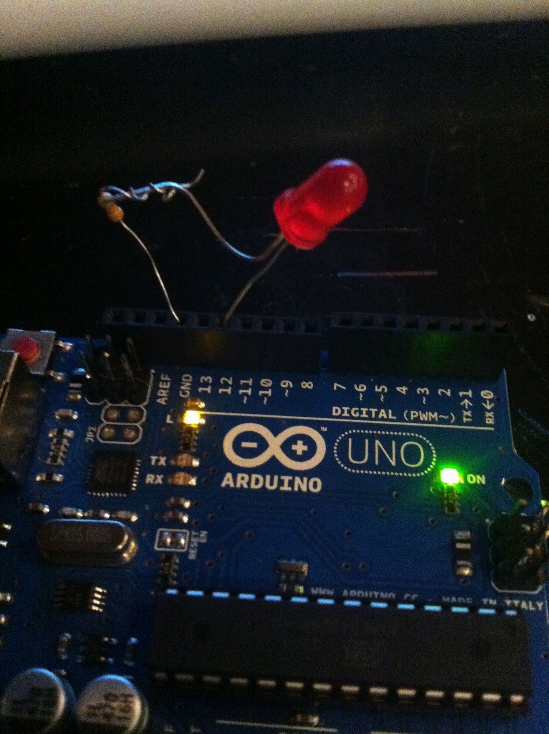 Flashing LED : 4 Steps - Instructables