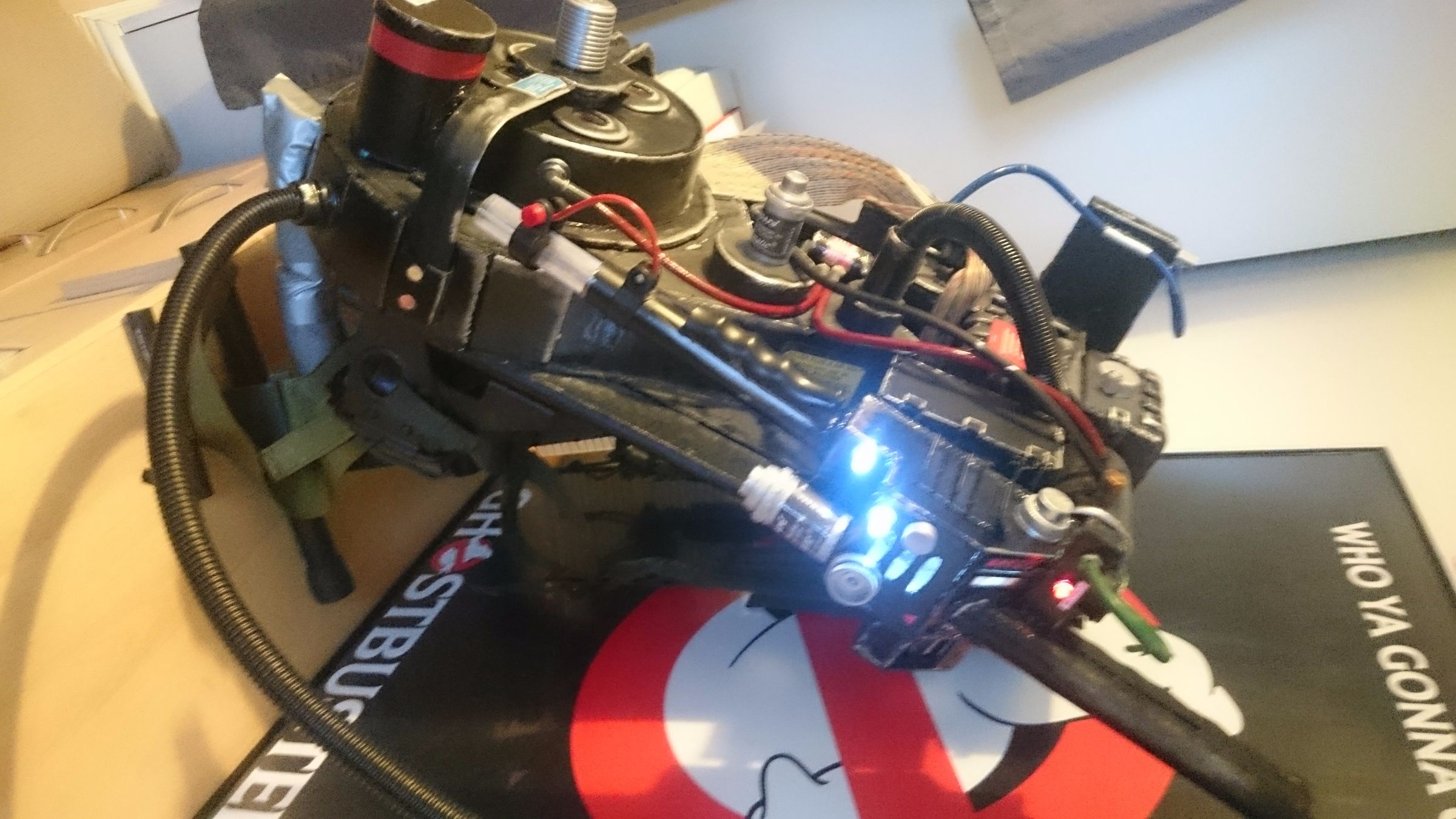 Home Made Ghostbusters Proton Pack : 14 Steps - Instructables