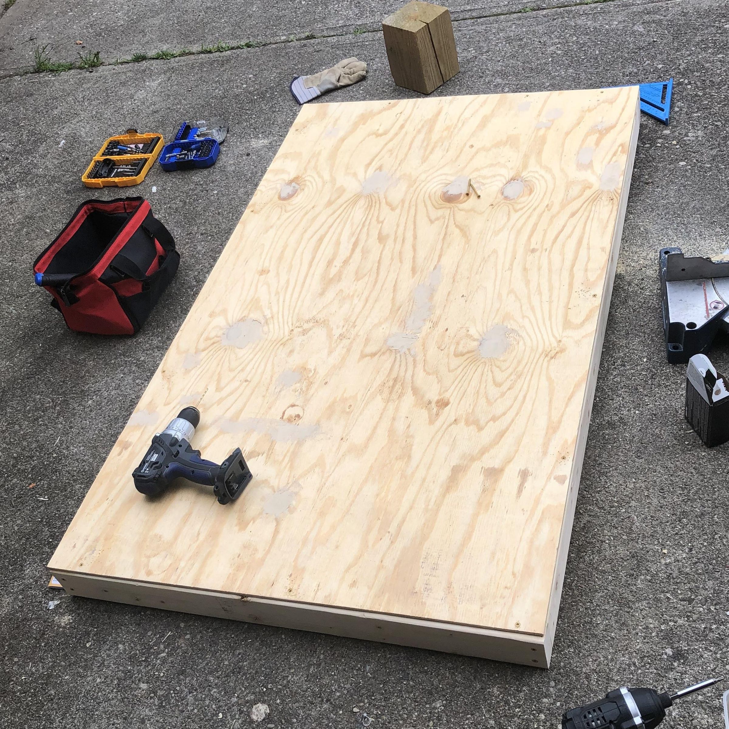 Face Hole Cutout, Face in Hole, Carnival / Special Event Prop, Party ...