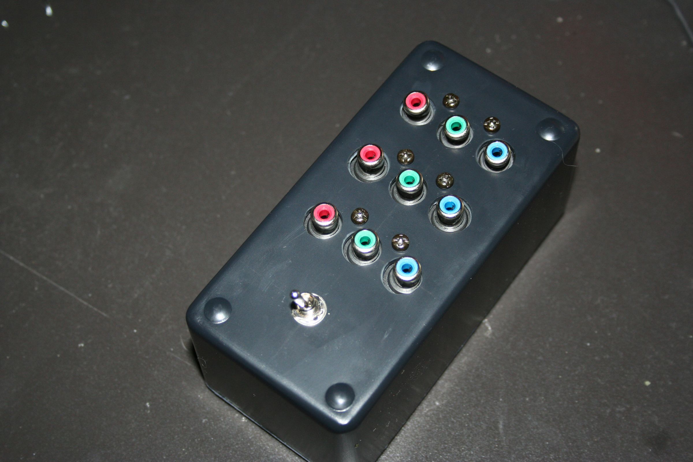 Very Simple Component Video Switch Box : 8 Steps - Instructables