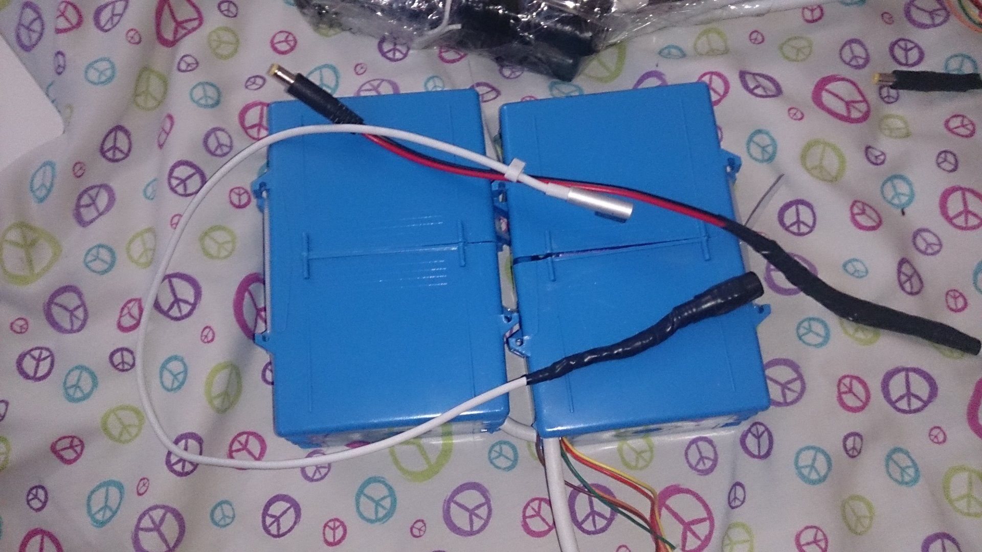 How to Make an External Battery Pack for Macbook Air for Under 30$ : 9 ...