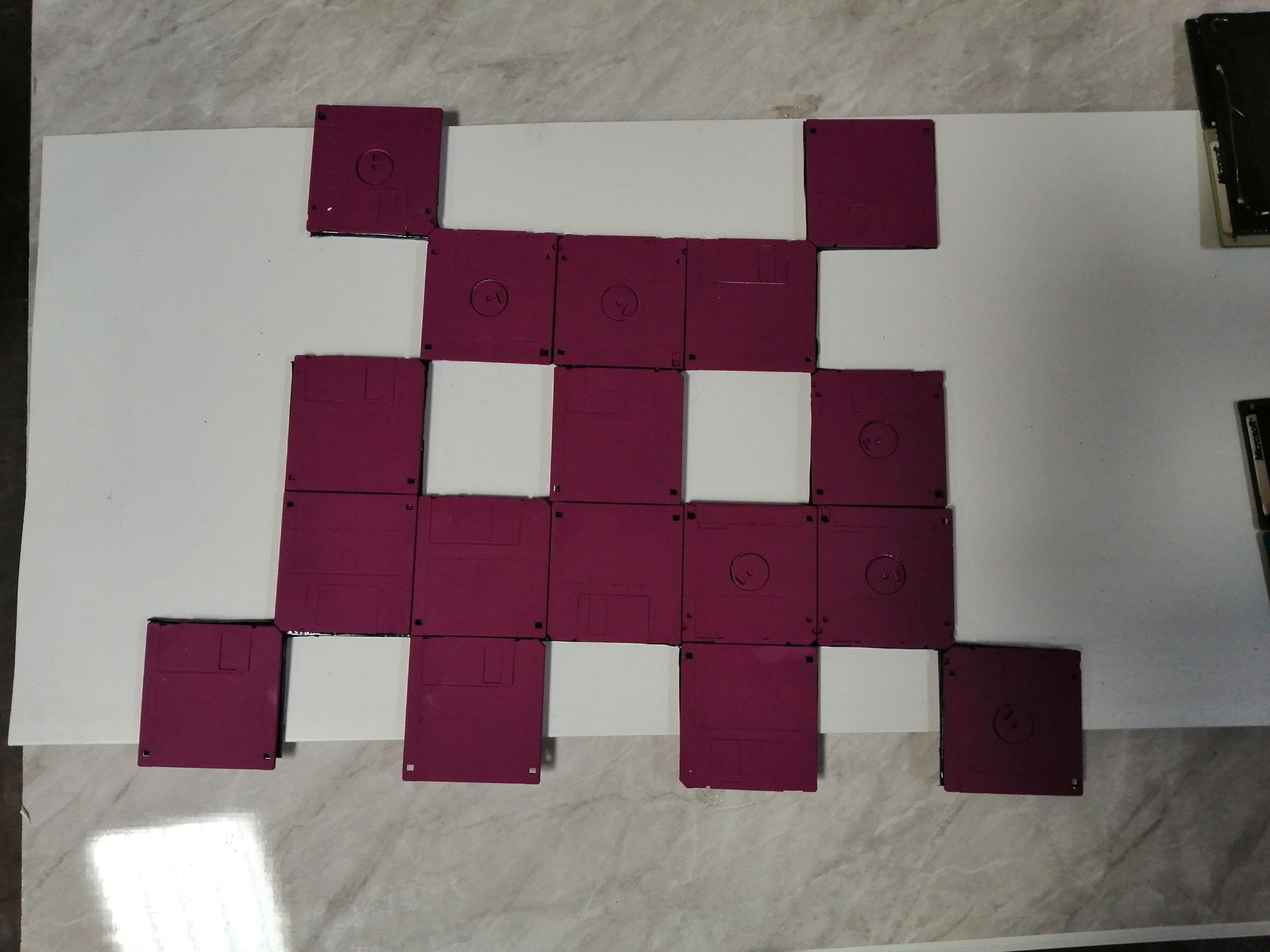 Floppy Disc Space Invader Wall Deco : 5 Steps (with Pictures ...