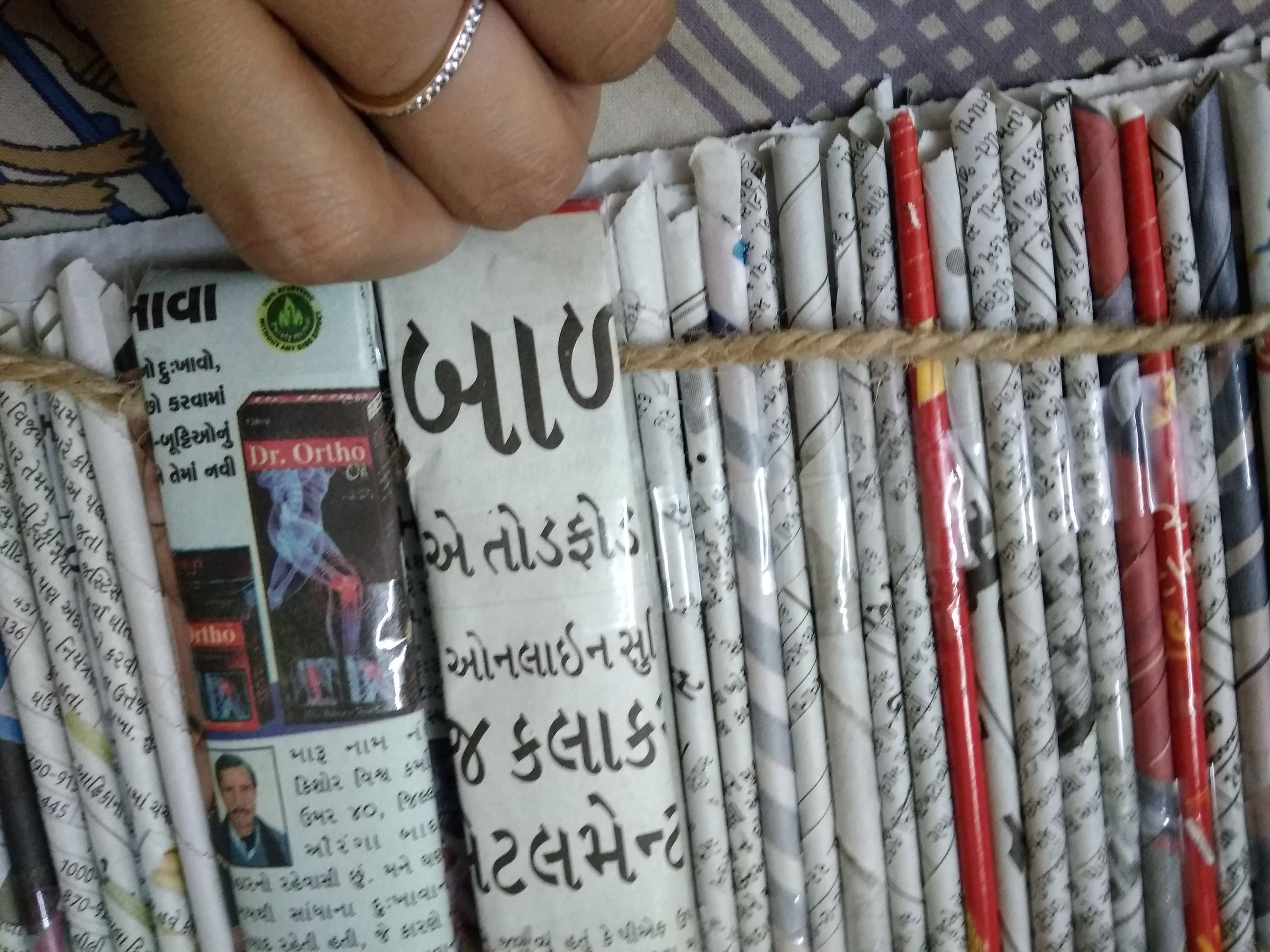 Paper Wearable Art From Newspaper - Instructables