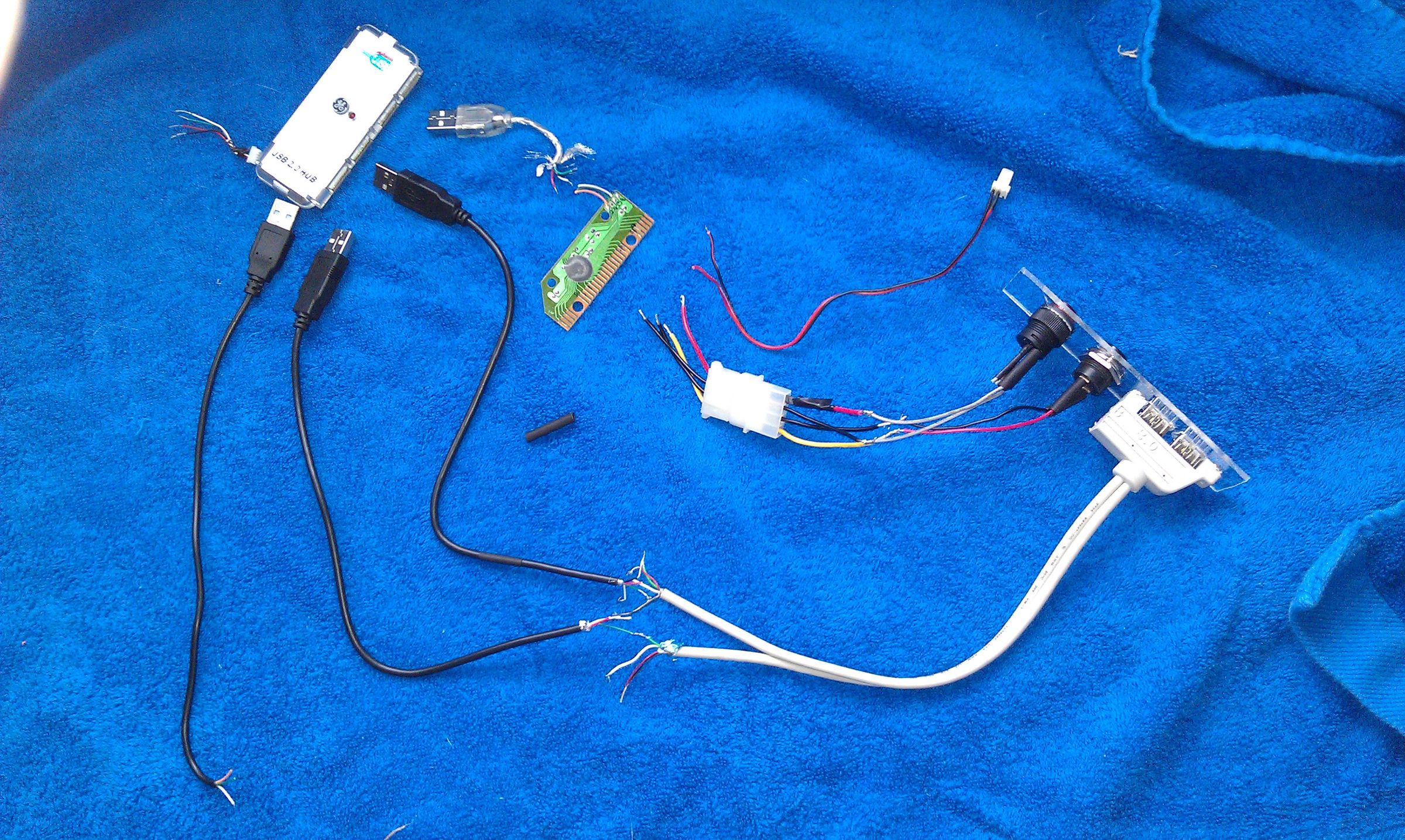 Retro All-In-One Gaming Console : 12 Steps (with Pictures) - Instructables