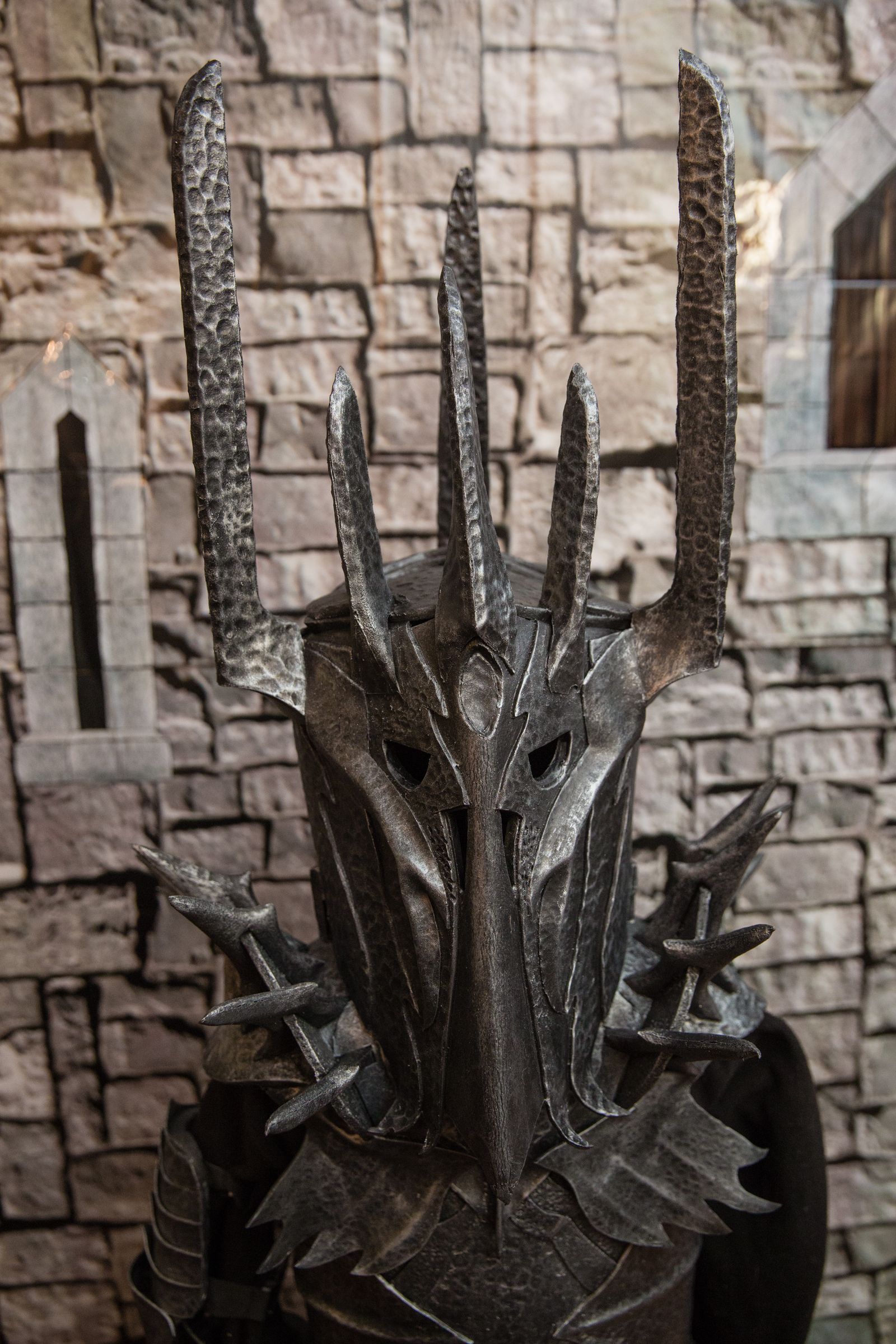 Epic Sauron Costume : 14 Steps (with Pictures) - Instructables