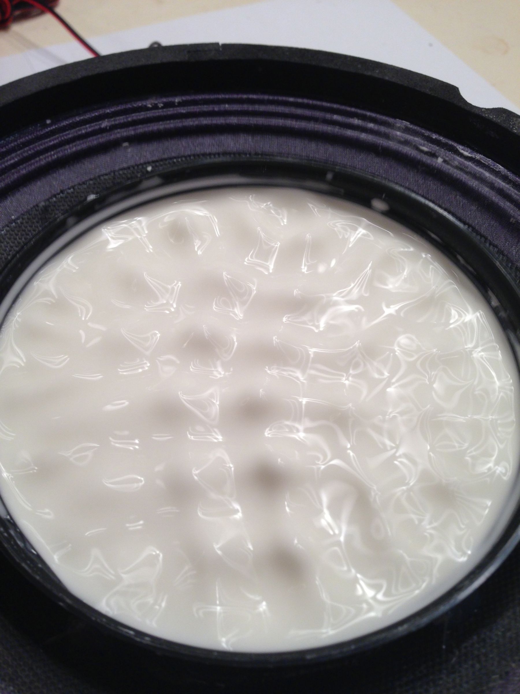 Visualizing Sound With Fluids : 4 Steps (with Pictures) - Instructables