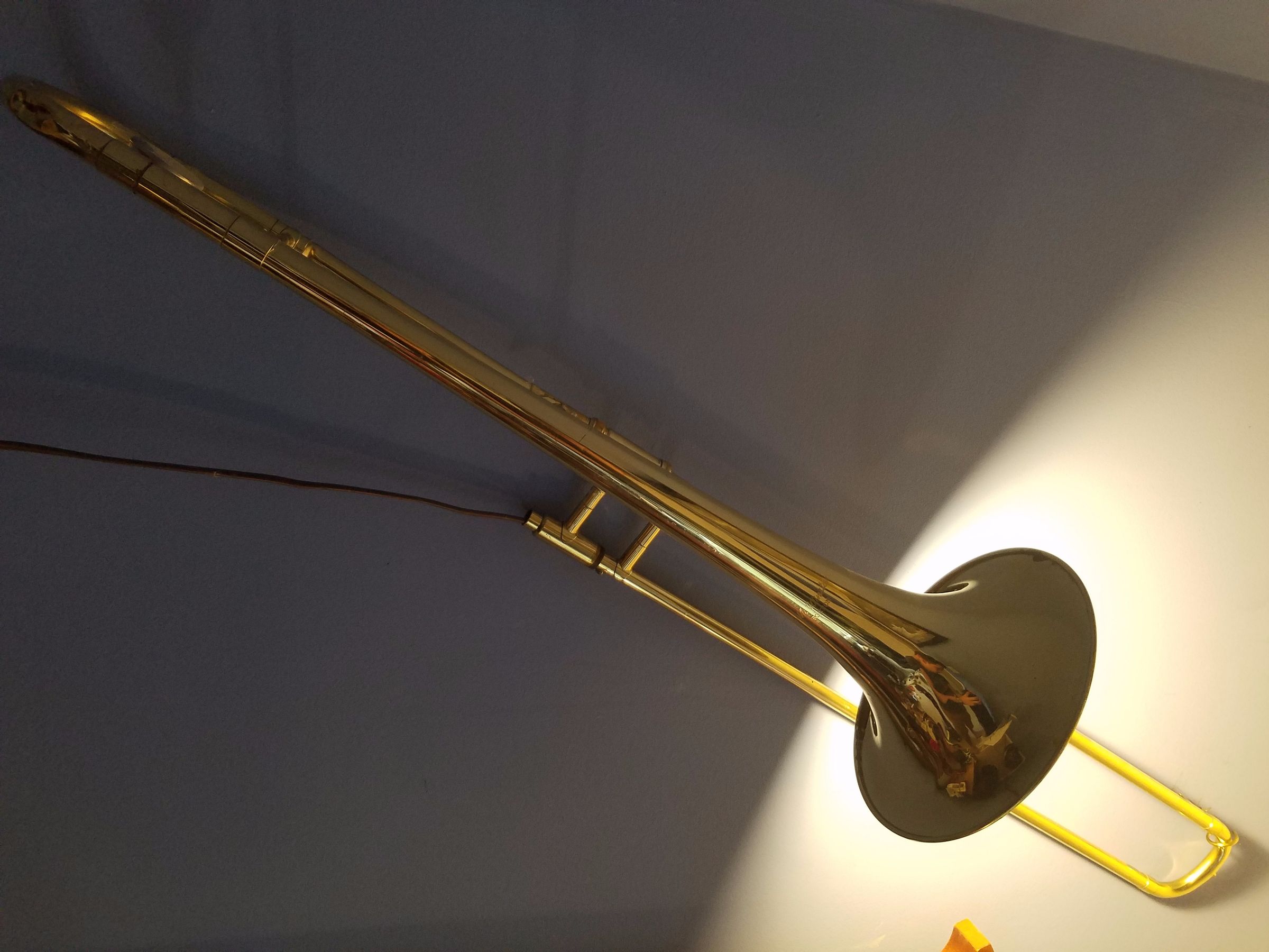Trombone Lamp! : 6 Steps (with Pictures) - Instructables