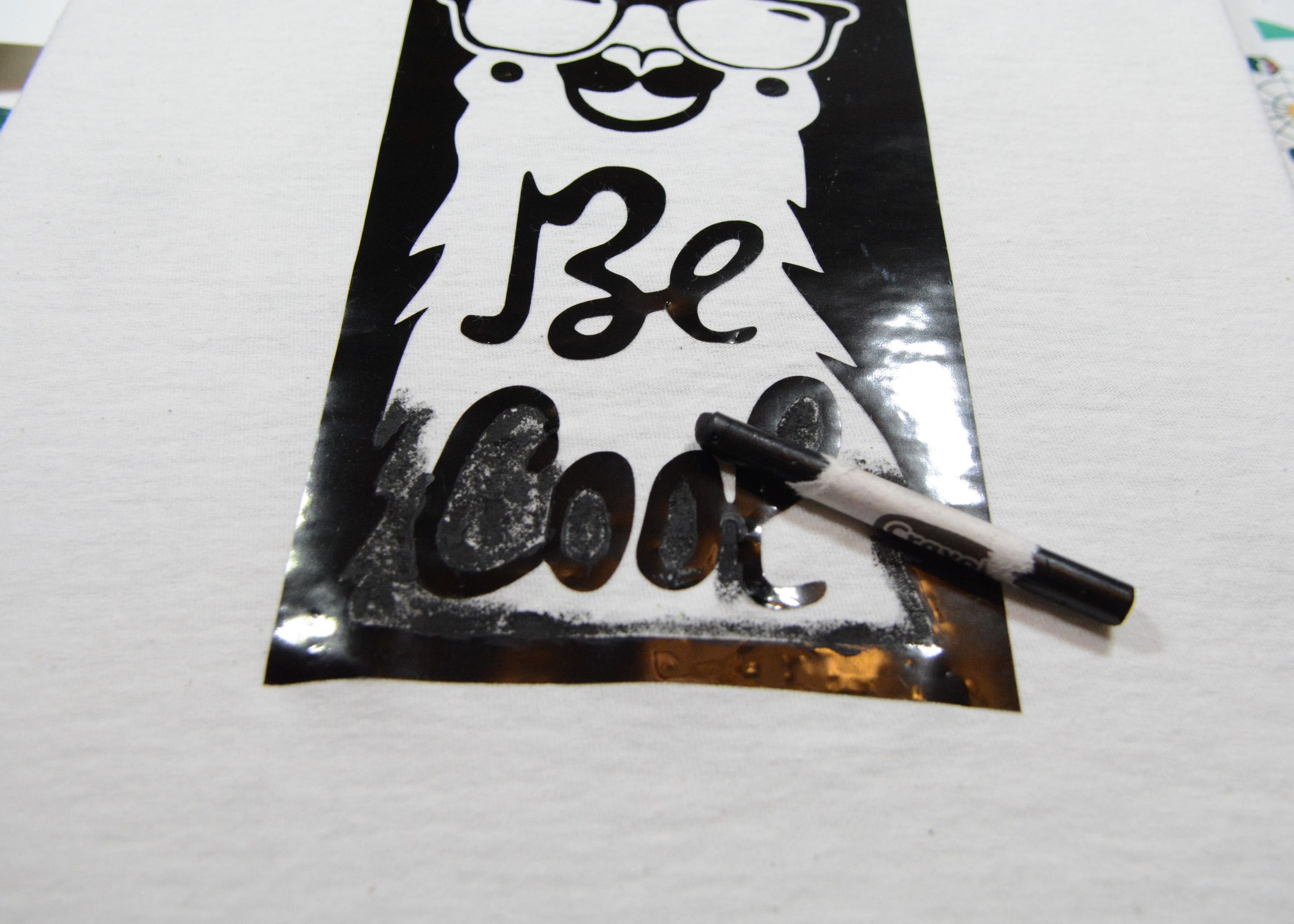 Image Transfer on Fabric With Vinyl and Crayons- Two Ways : 4 Steps ...