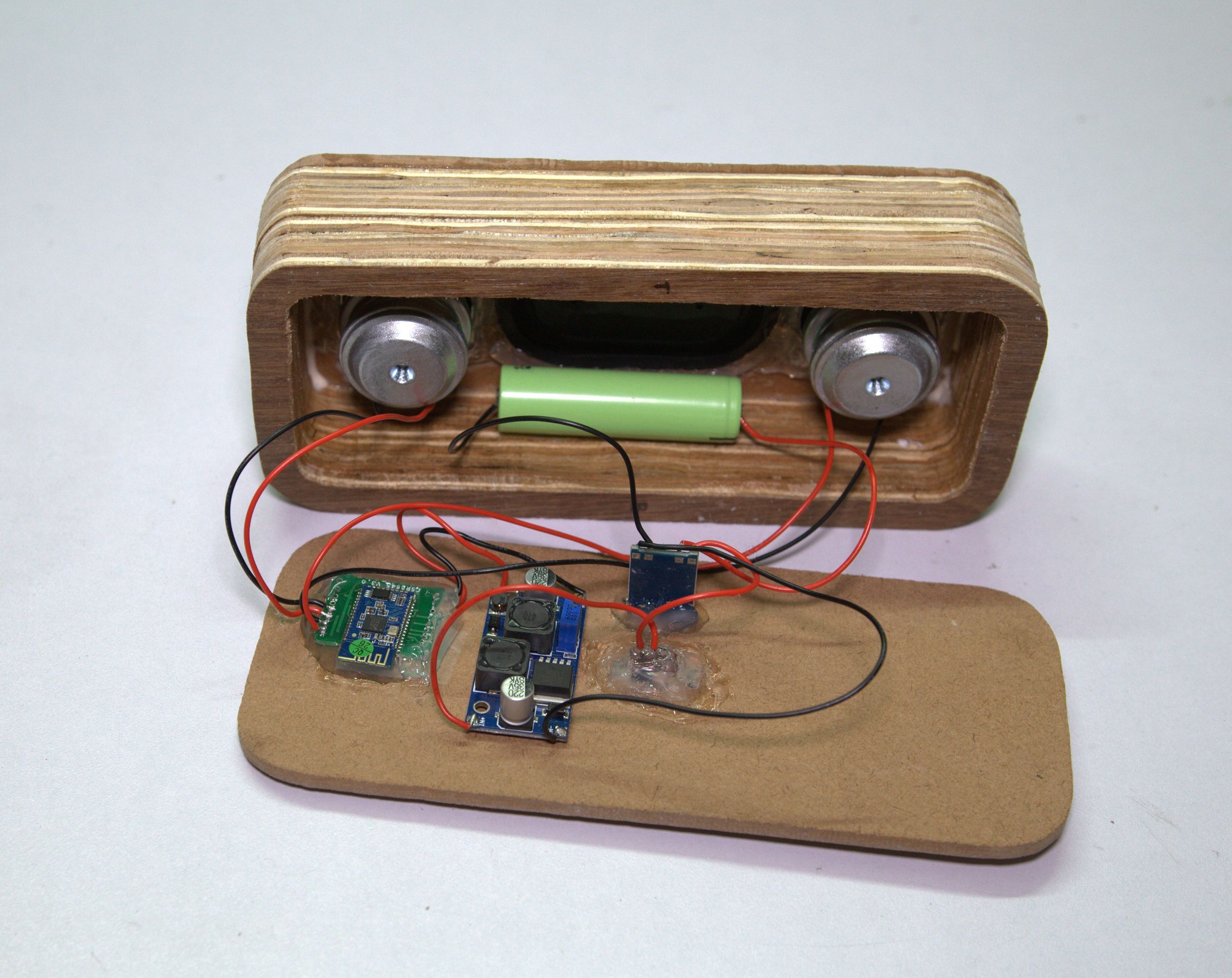 DIY Mobile Boombox : 15 Steps (with Pictures) - Instructables