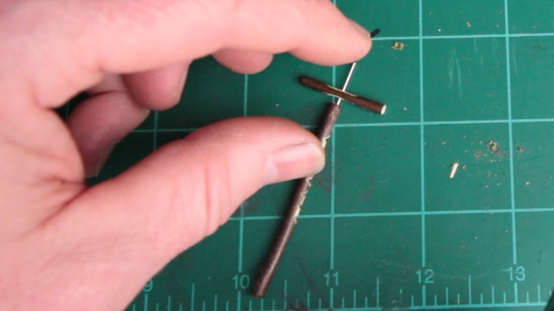 Tiny Gee Haw Whimmy Diddle : 12 Steps (with Pictures) - Instructables