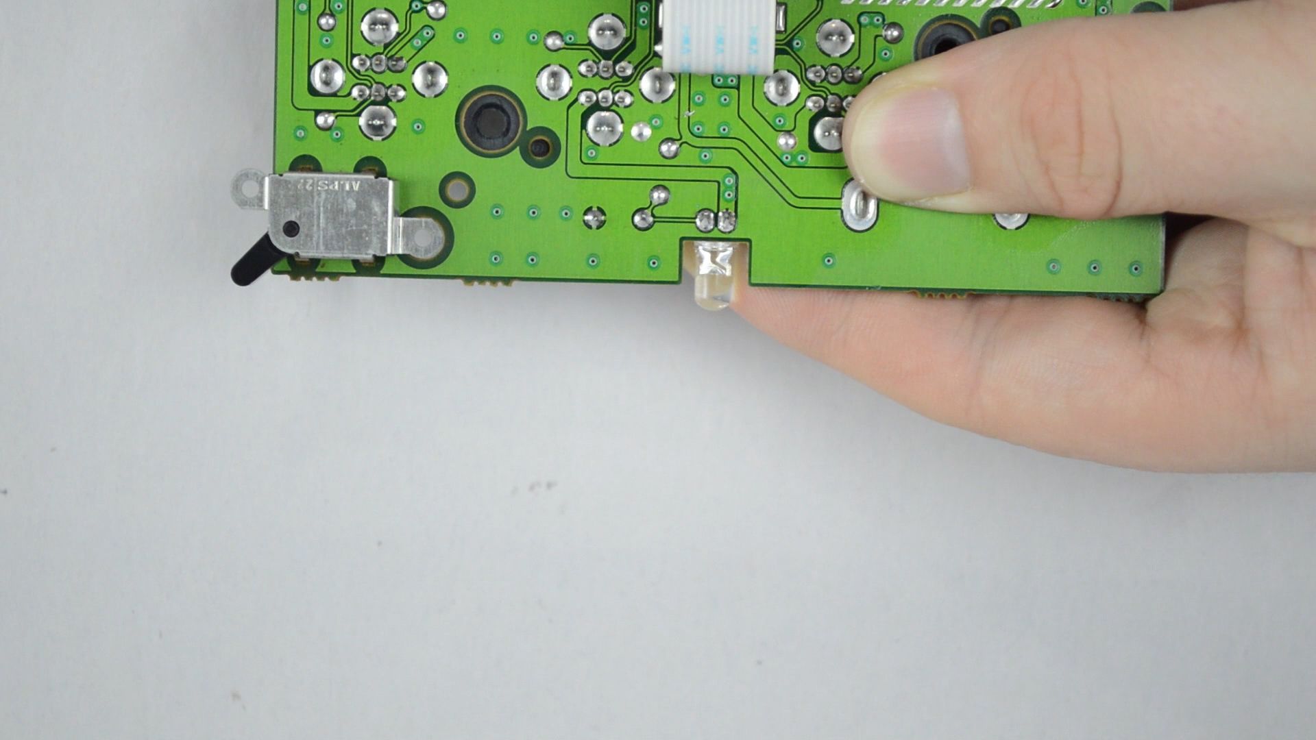 Mod Gamecube Power LED : 10 Steps (with Pictures) - Instructables