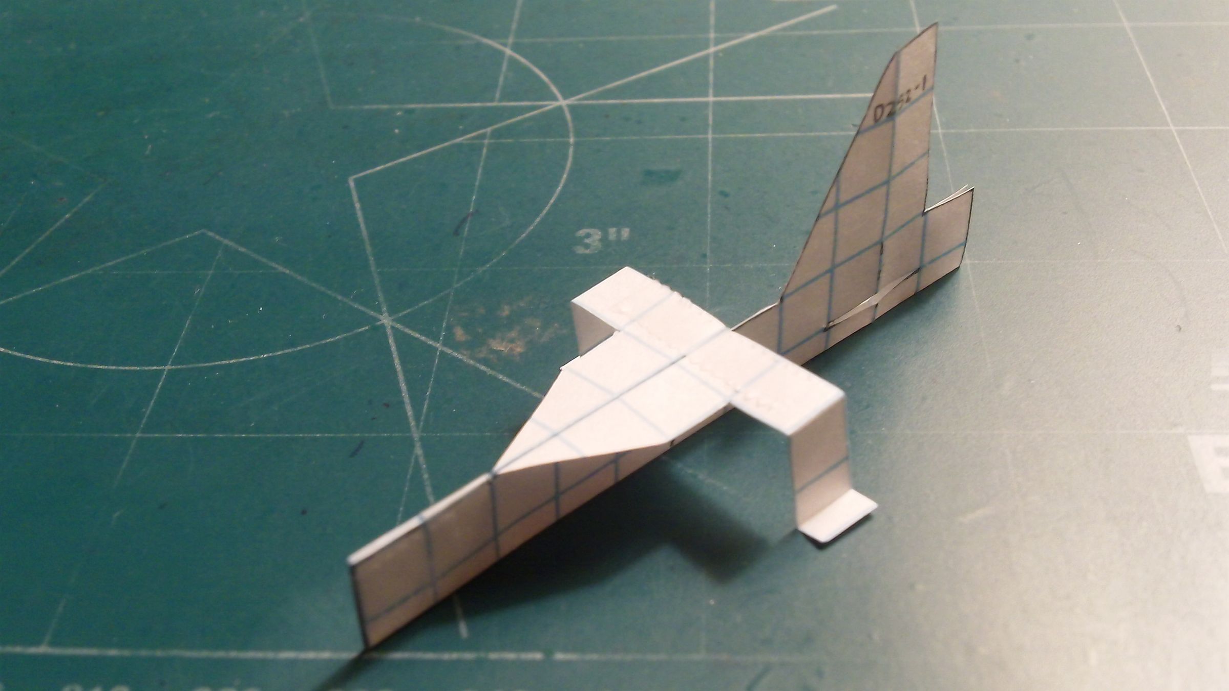 How to Make the Locust Paper Airplane : 5 Steps - Instructables