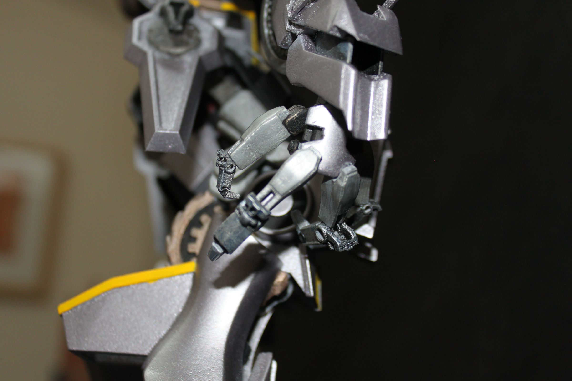 Transformers: Astrotrain : 4 Steps - Instructables