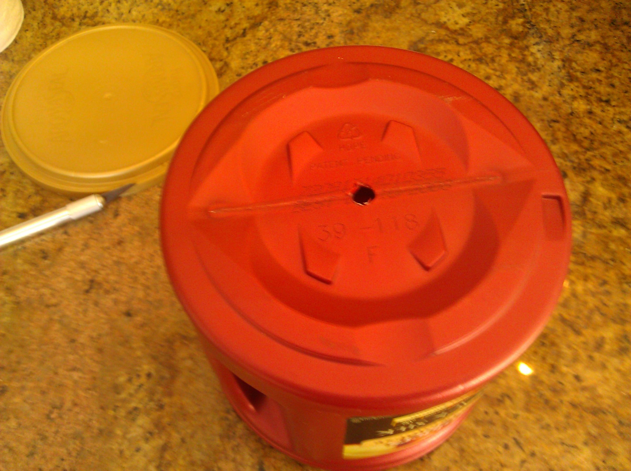 How to Make a Center-Pull Tissue Dispenser on the Cheap : 4 Steps ...