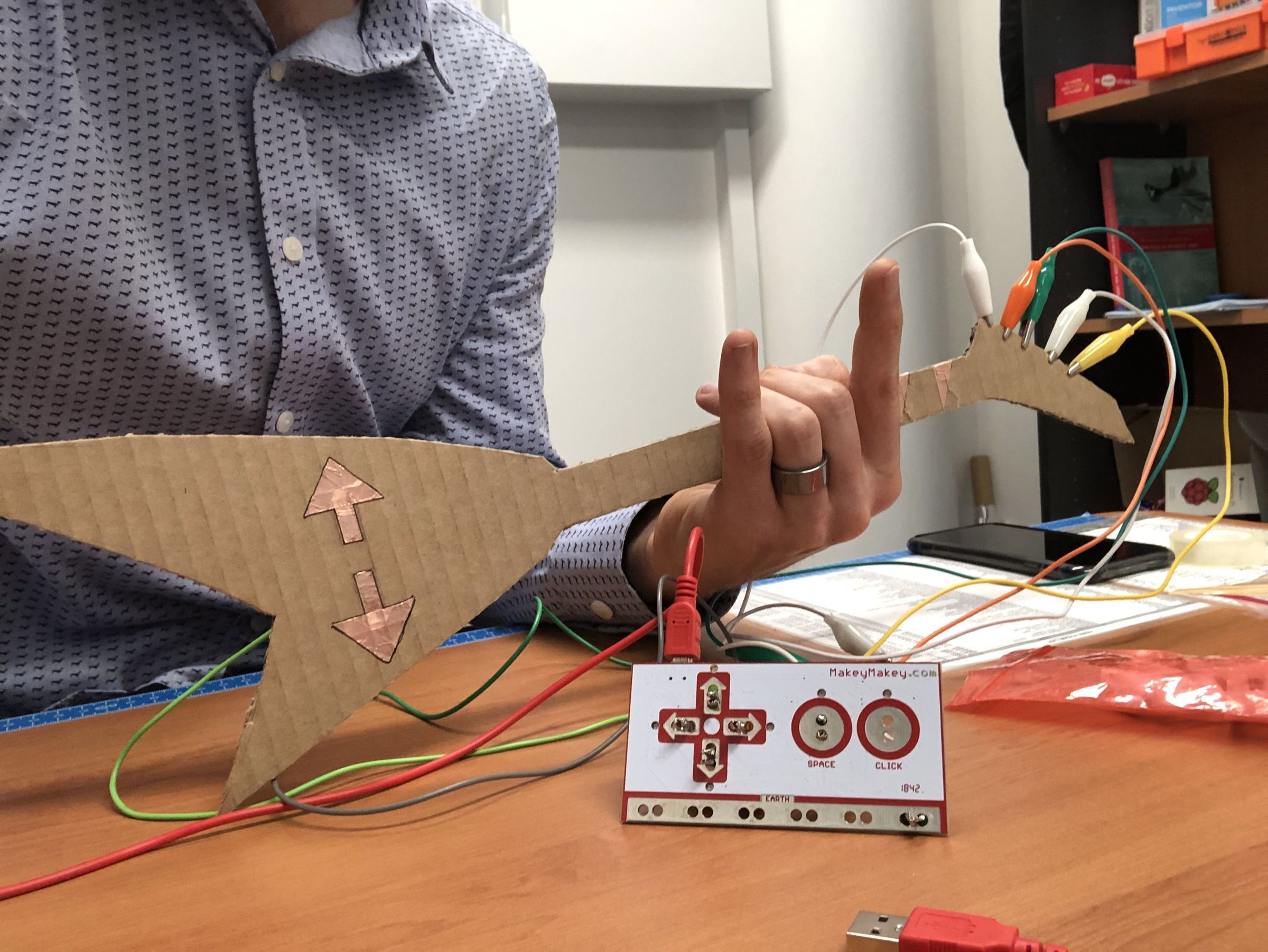 MakeyMakey & Scratch Guitar : 4 Steps (with Pictures) - Instructables