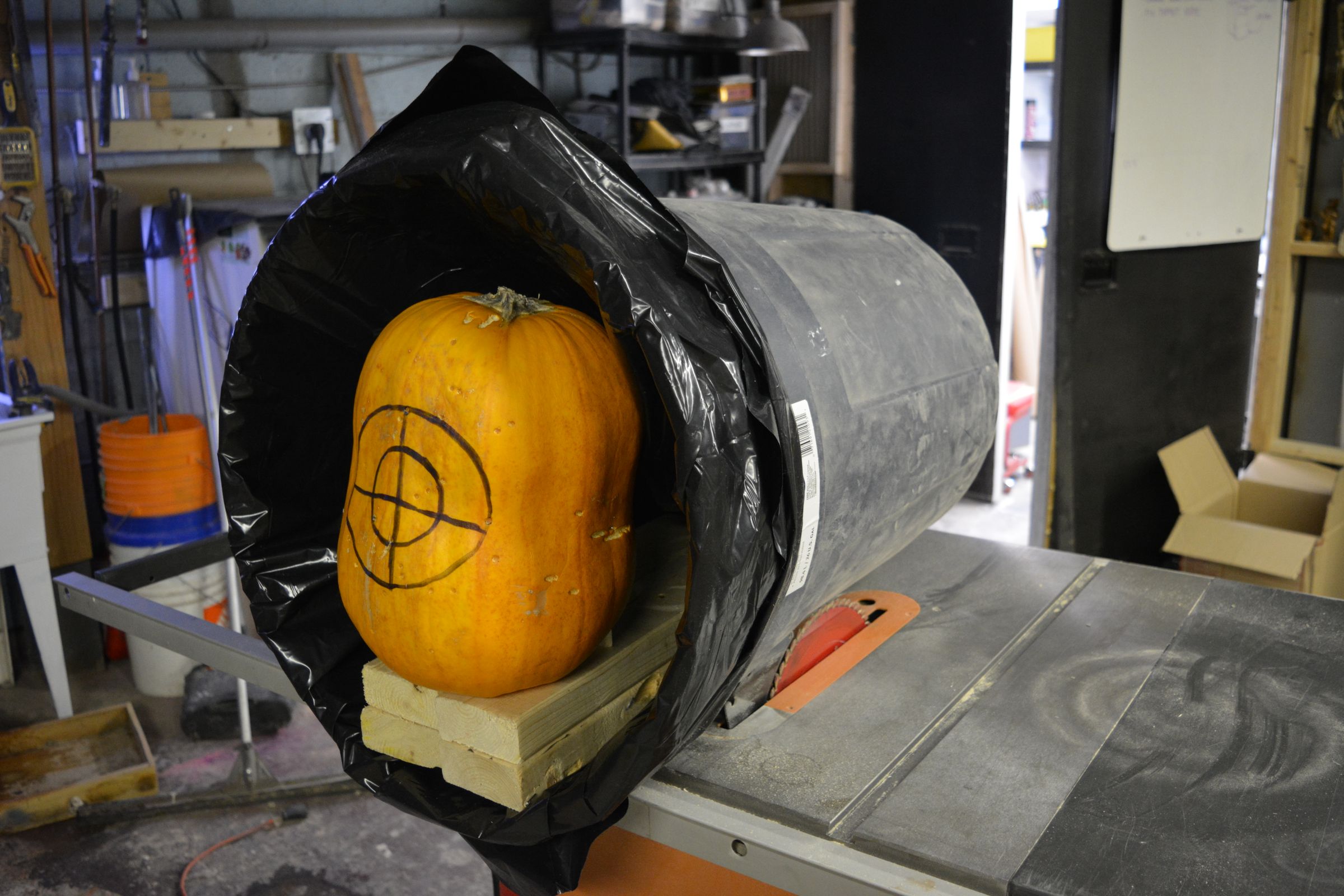 FULLY AUTOMATIC BB WIGGLE GUN!!!! : 3 Steps - Instructables