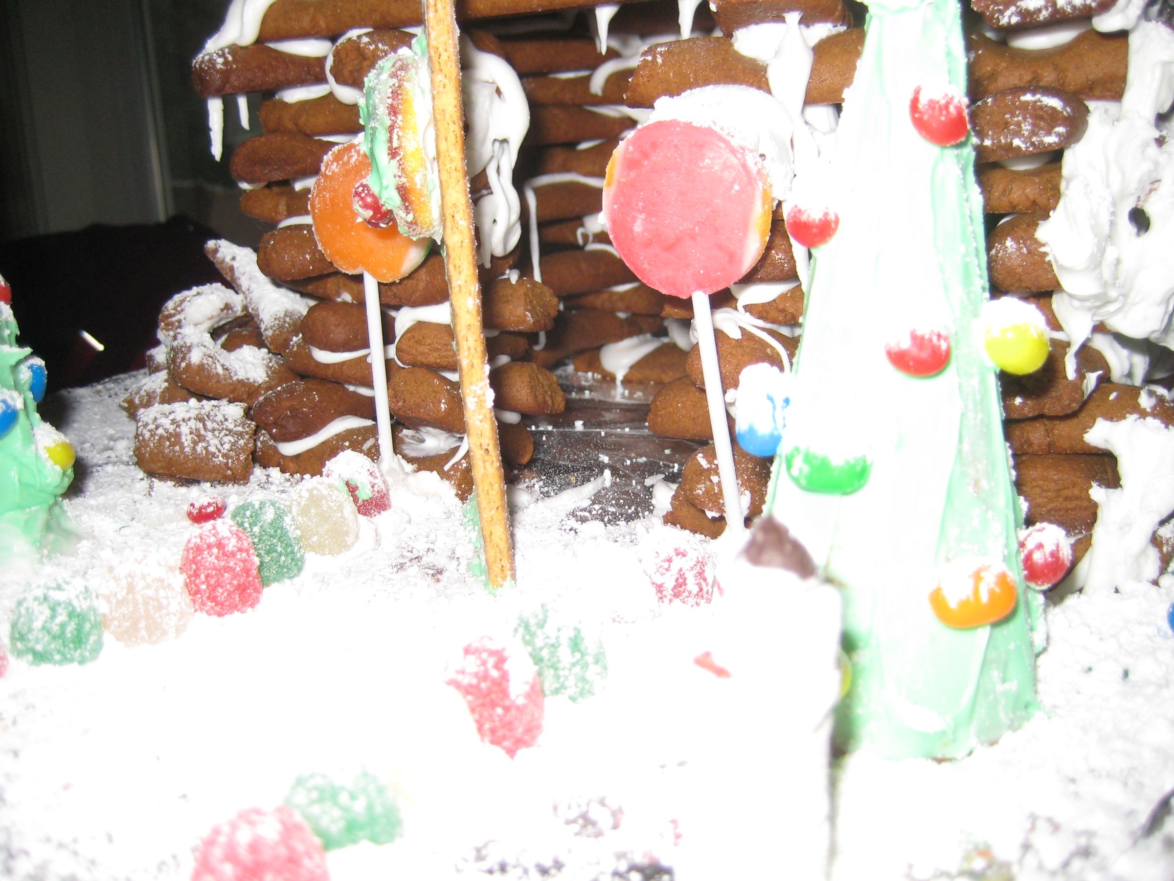 Cozy Gingerbread Log Cabin - Instructables