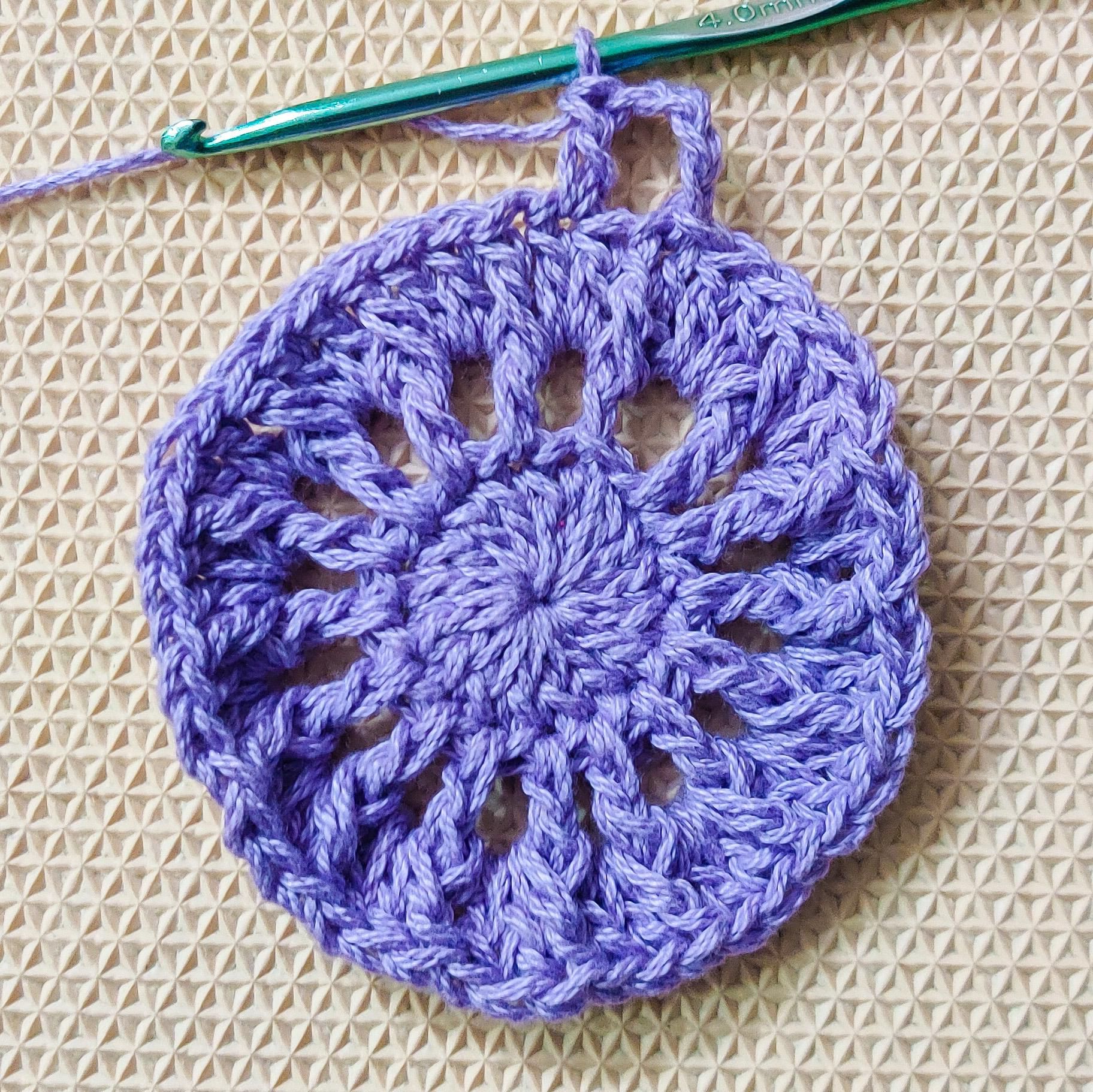 Crochet Sleek Doily How to Crochet Round Doily : 8 Steps (with Pictures ...