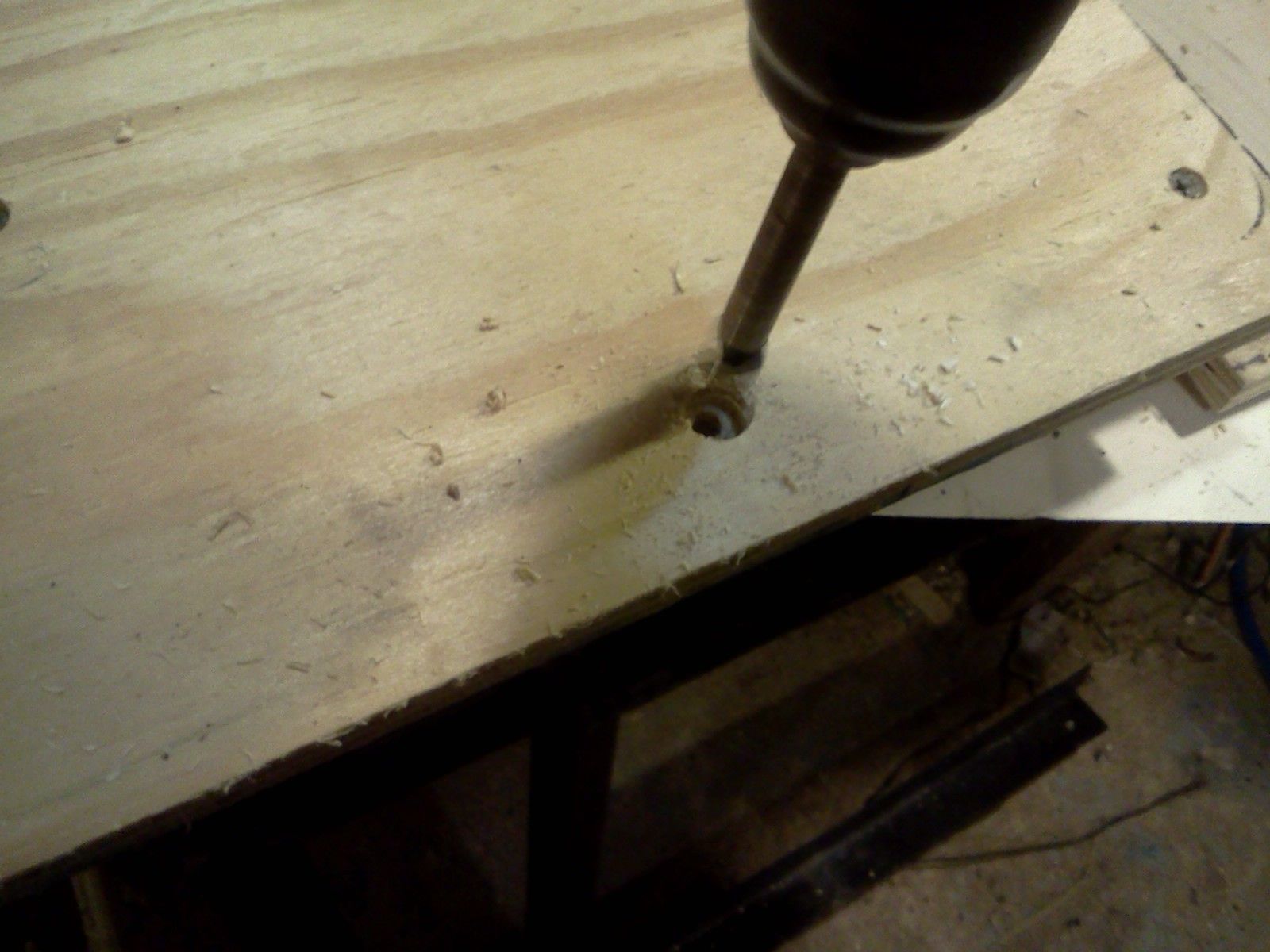 How to Build a Rotating Laptop Mobile Stand : 10 Steps - Instructables