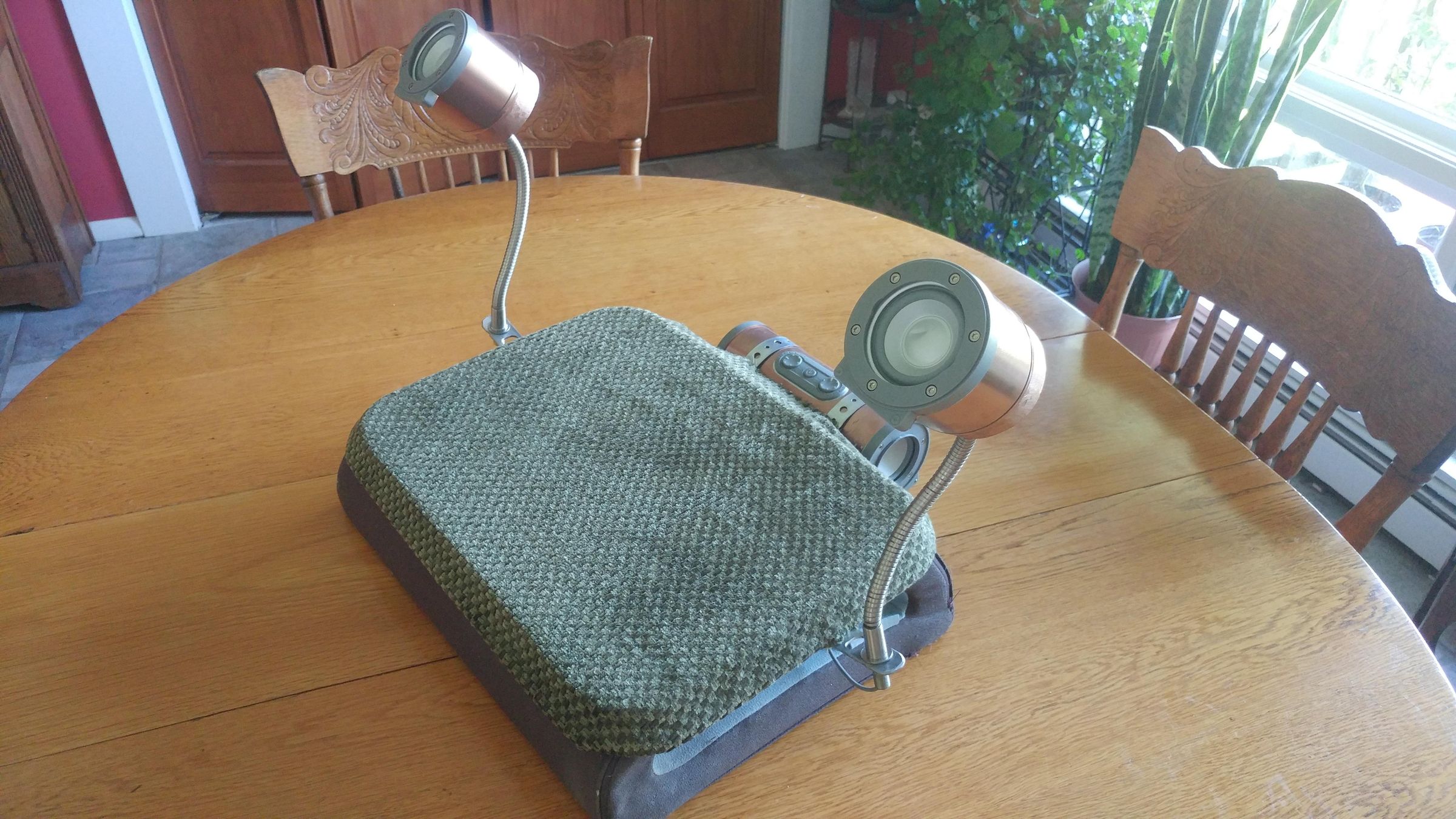 Steampunk Laptop Audio Amplifier : 9 Steps (with Pictures) - Instructables