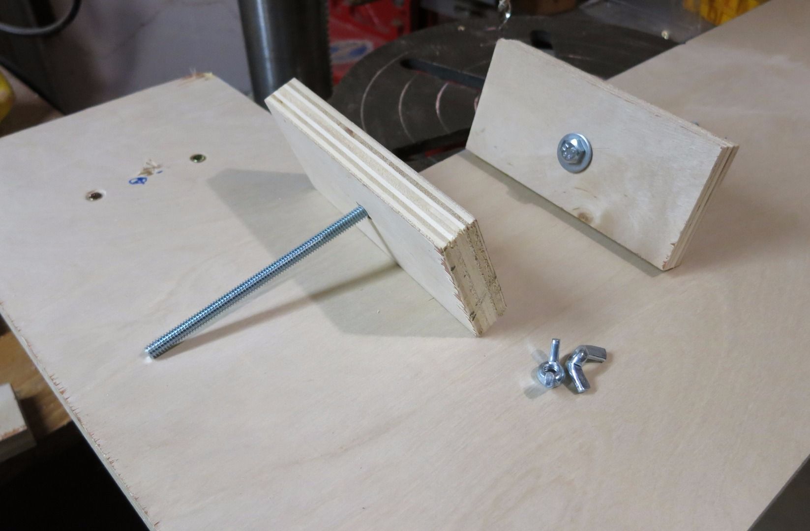 Router Fluting Jig for Wood Lathe : 5 Steps (with Pictures) - Instructables