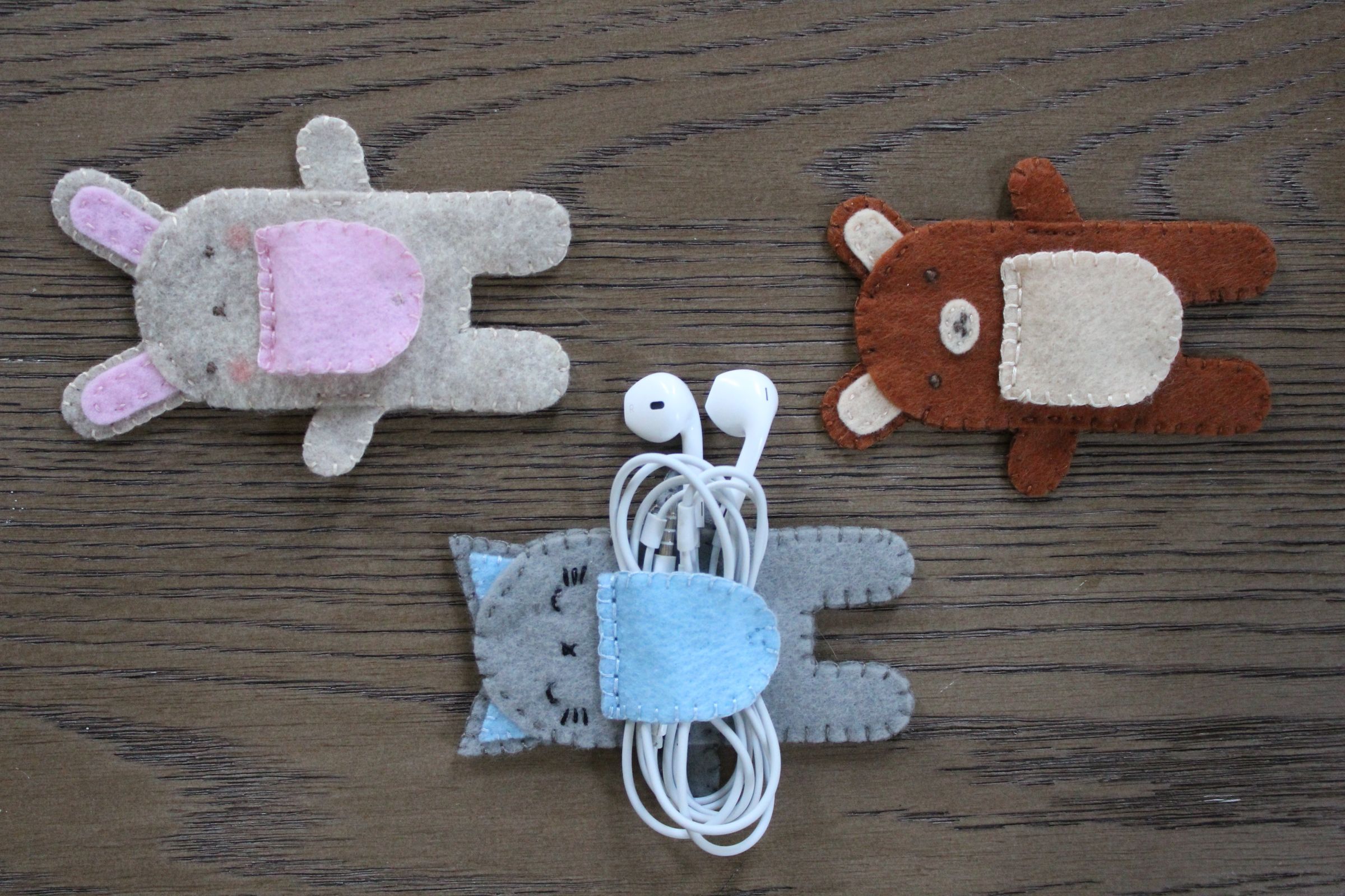 Plushie Animal Earphone Holders : 11 Steps (with Pictures) - Instructables