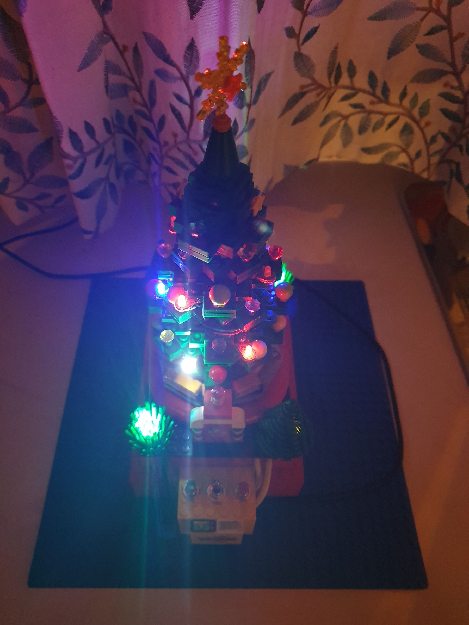 Embedded LED 3D Printed Christmas Tree : 10 Steps (with Pictures ...