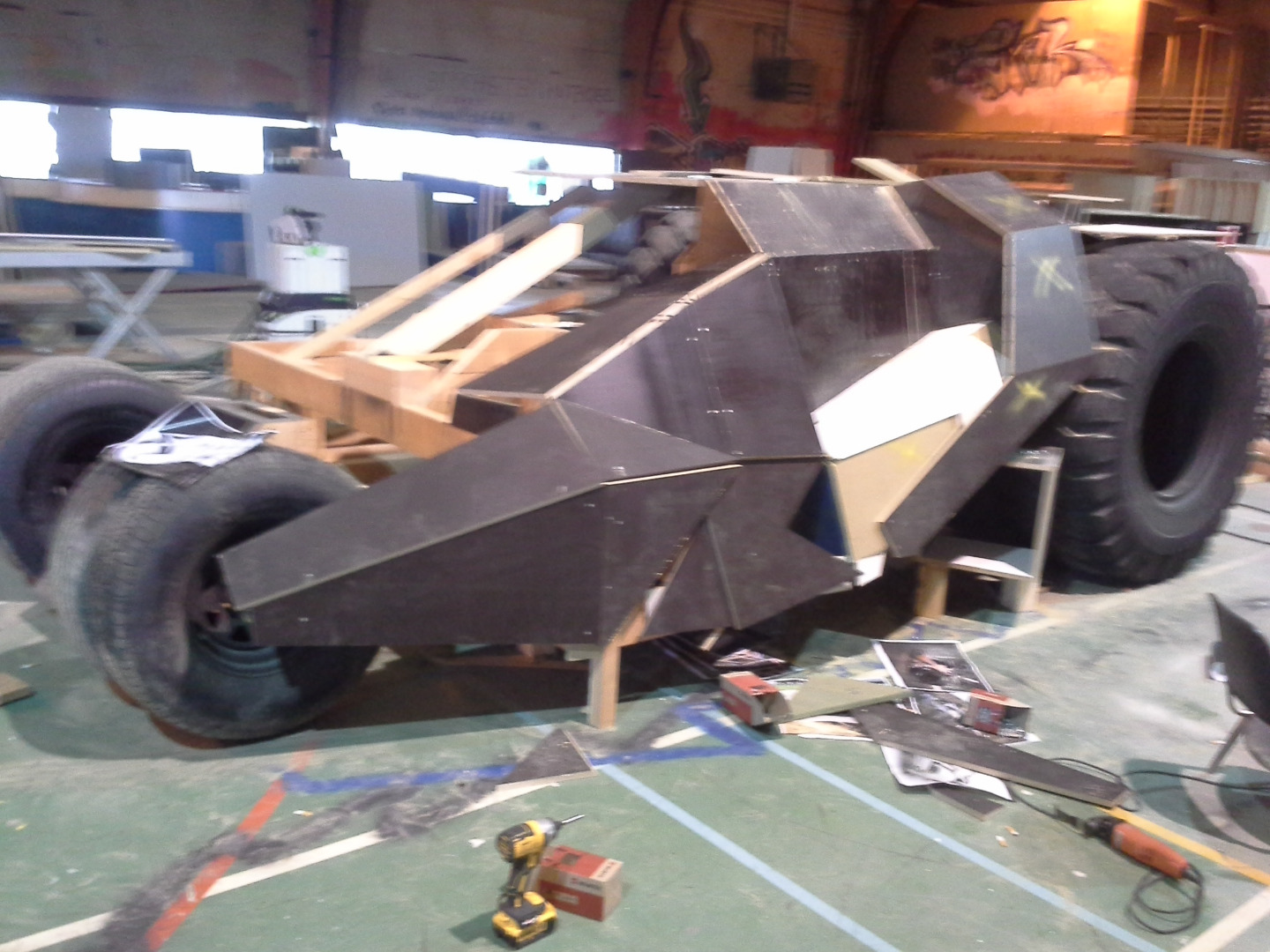 Batmobile Tumbler : 7 Steps (with Pictures) - Instructables