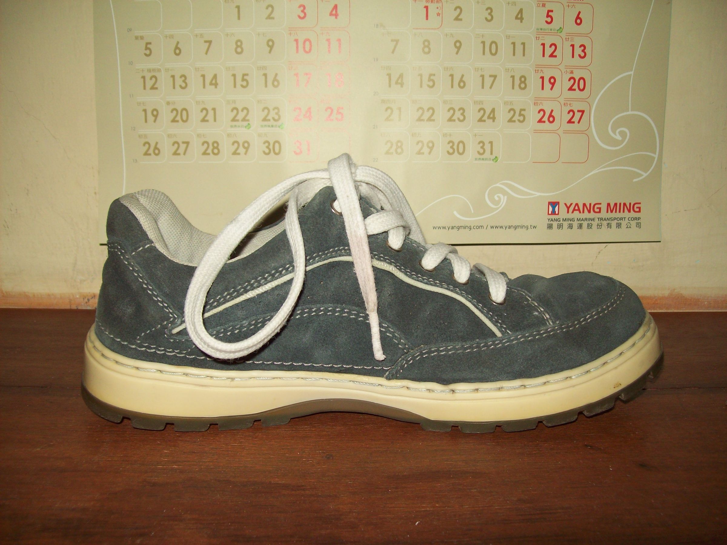 Quick, Cheap & Easy Fix for Frayed Laces / Broken Aglets : 6 Steps ...