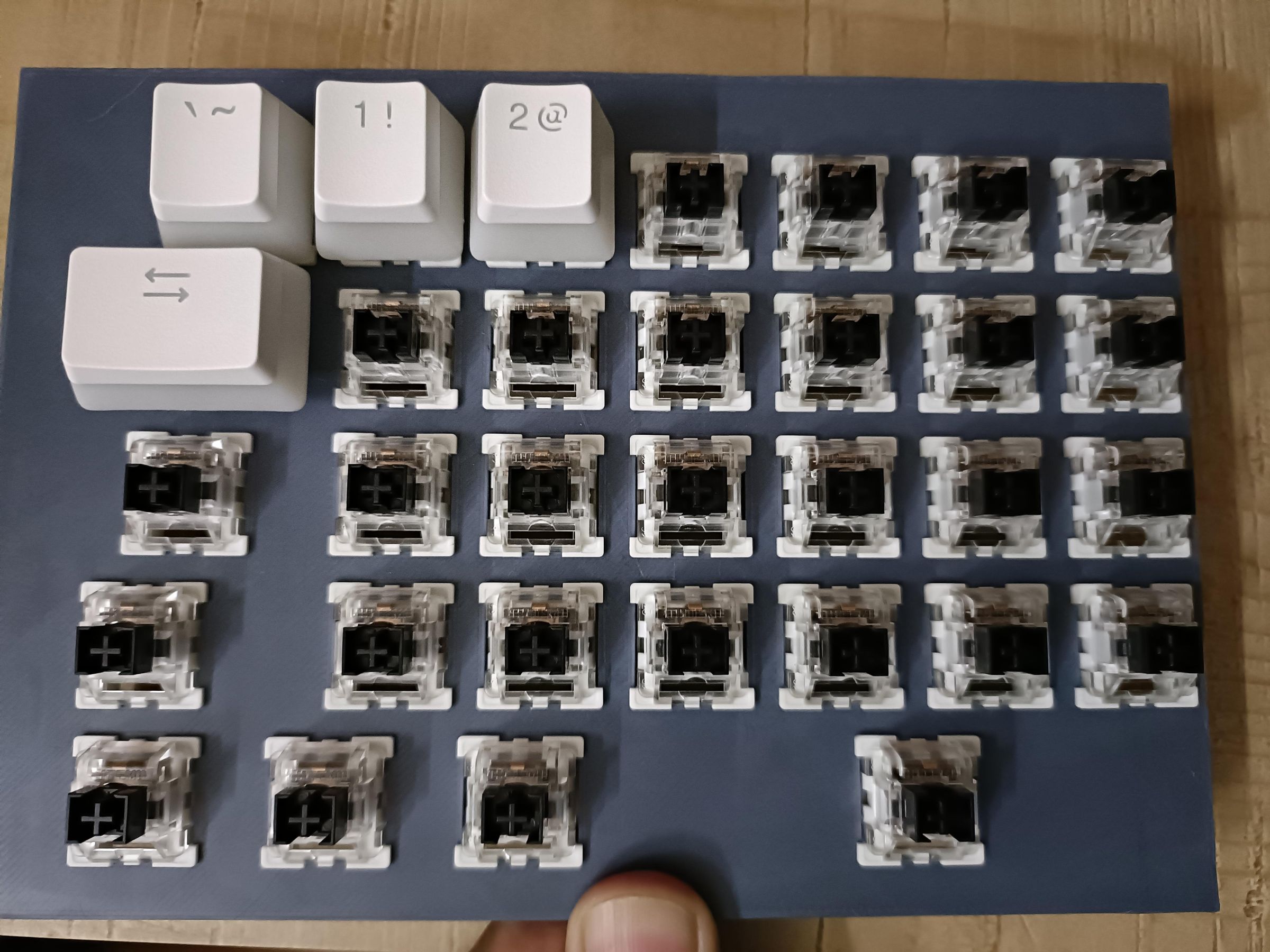 Wireless Bluetooth Keyboard, Using Raspberry Pi Pico W : 5 Steps ...