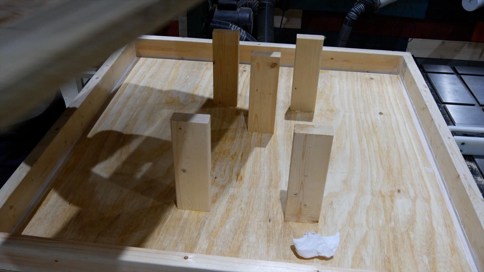 DIY Epoxy River Glow Table : 21 Steps (with Pictures) - Instructables
