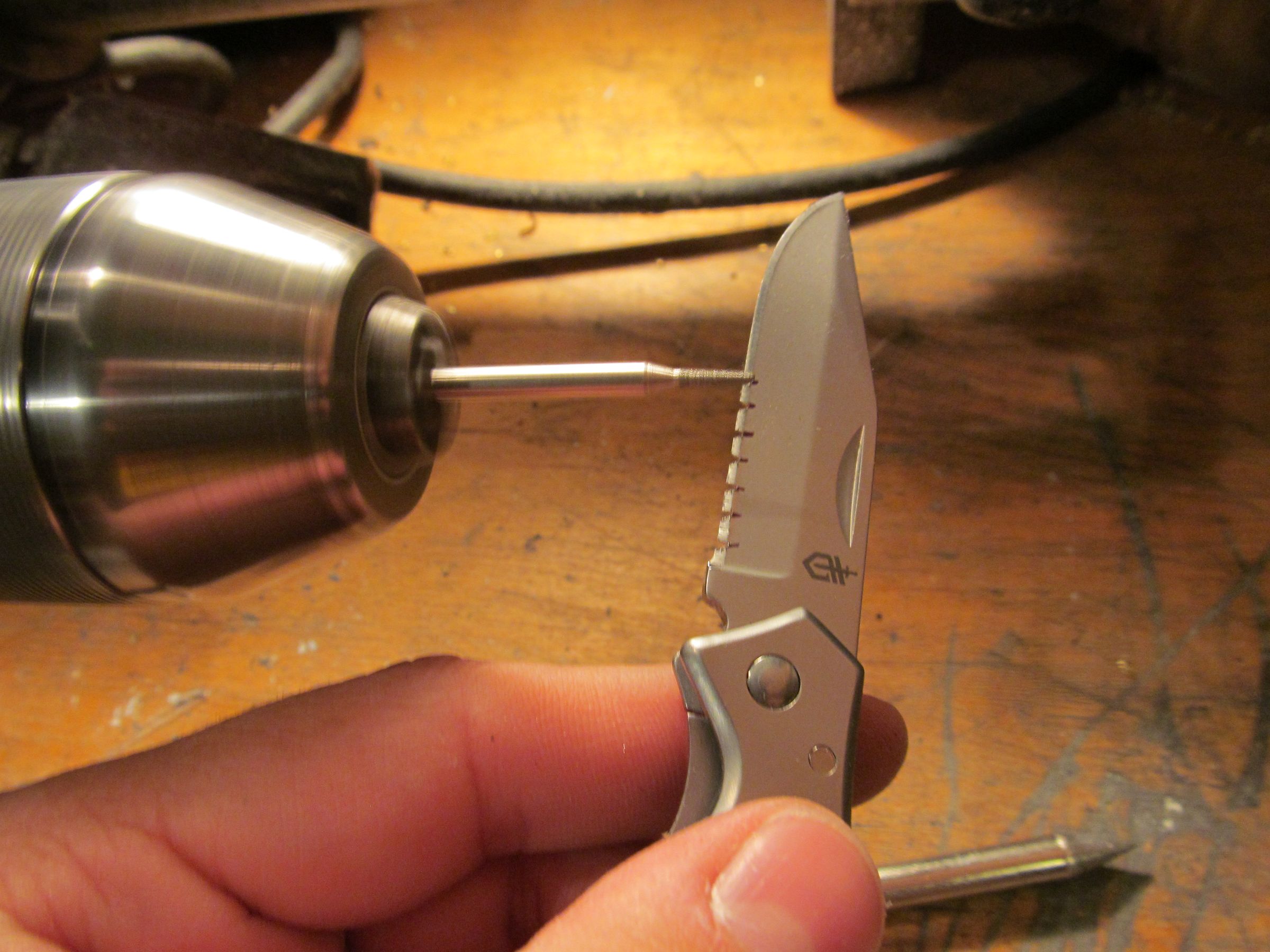 Add Serrations to a Pocket Knife : 4 Steps (with Pictures) - Instructables