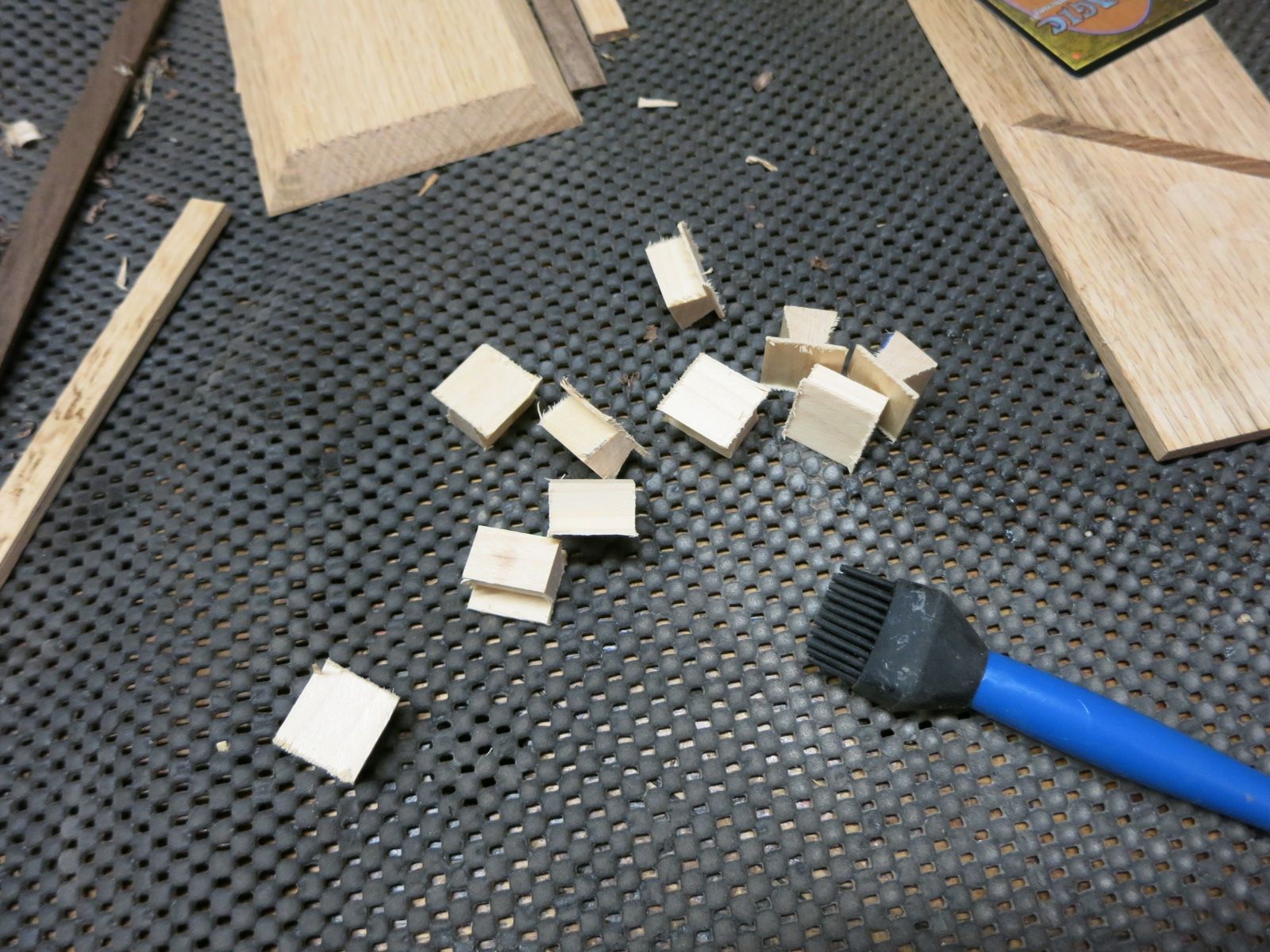 MTG Ultimate Deck Boxes : 8 Steps (with Pictures) - Instructables