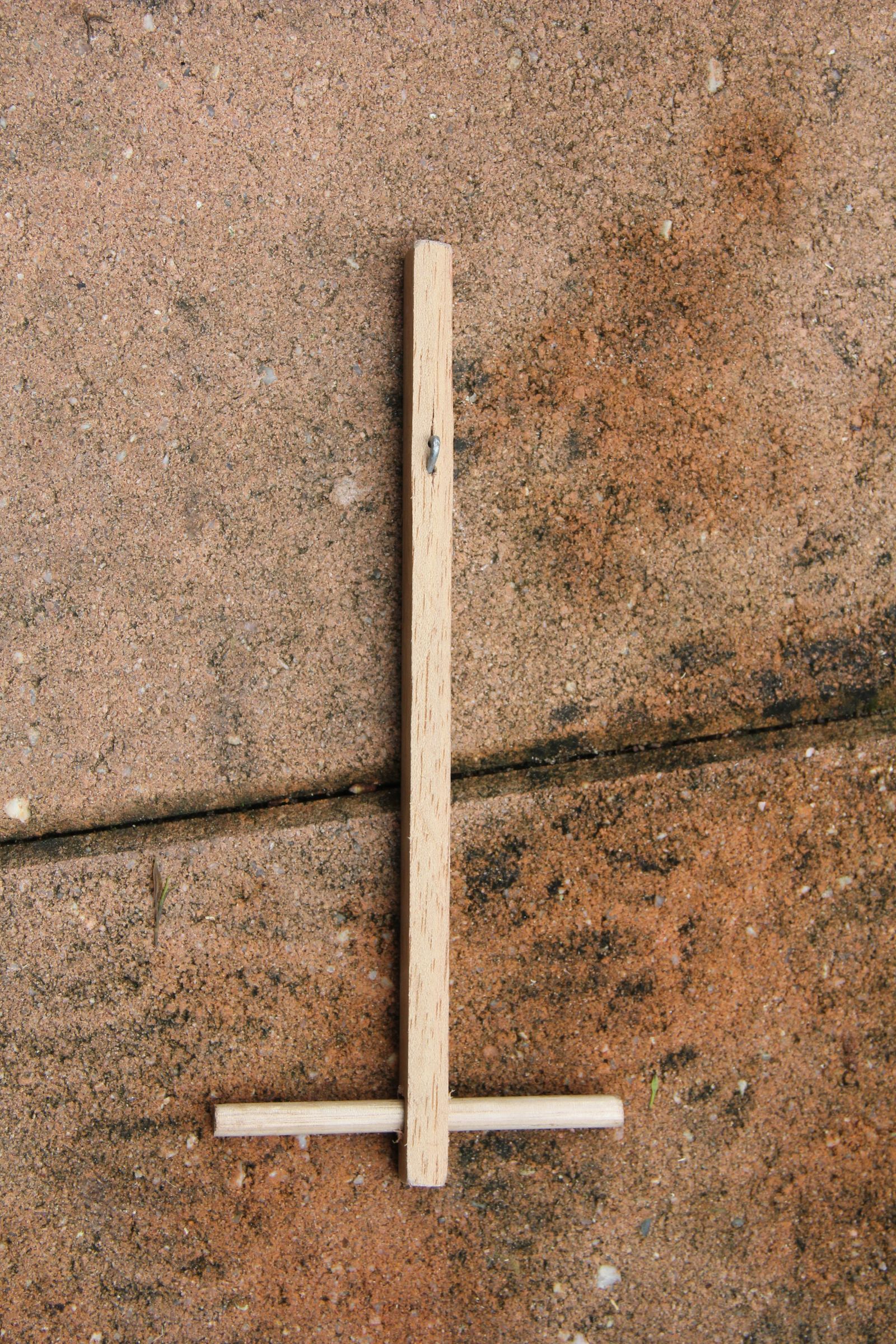 How to Make a Mini Home Made Art Easel in 20 Min : 4 Steps (with ...