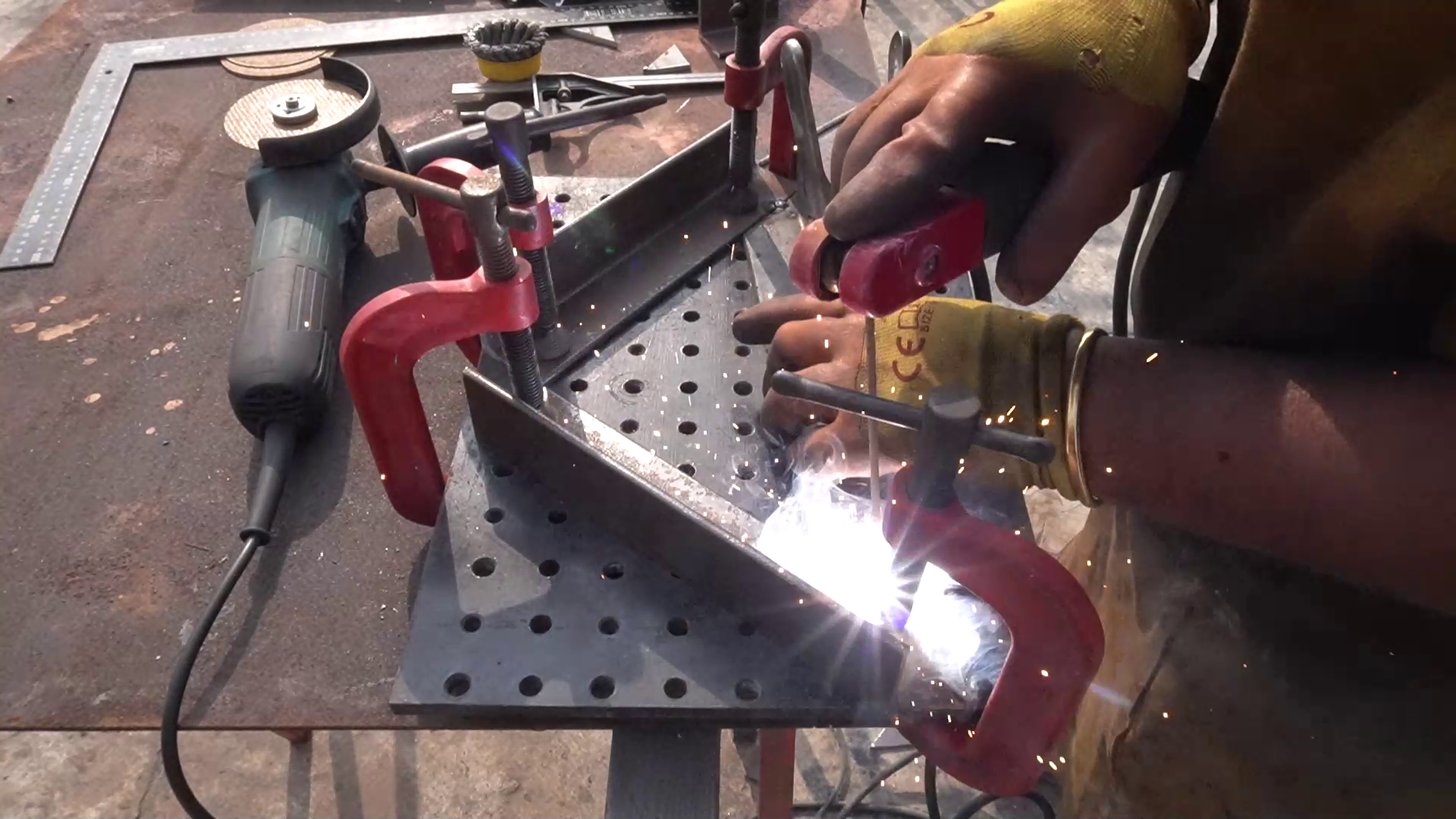 Heavy Duty Corner Clamps : 8 Steps (with Pictures) - Instructables