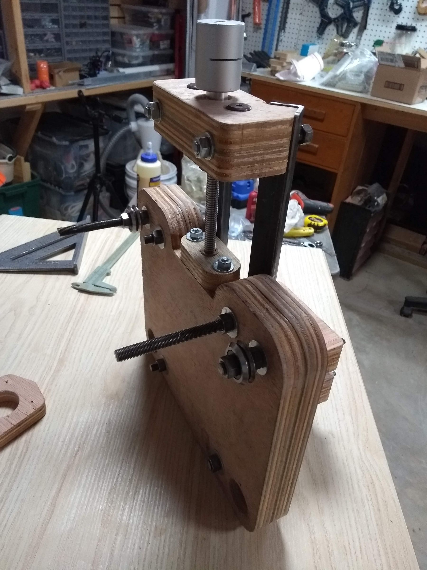 Low Cost DIY CNC Router - Part Deux : 3 Steps (with Pictures ...