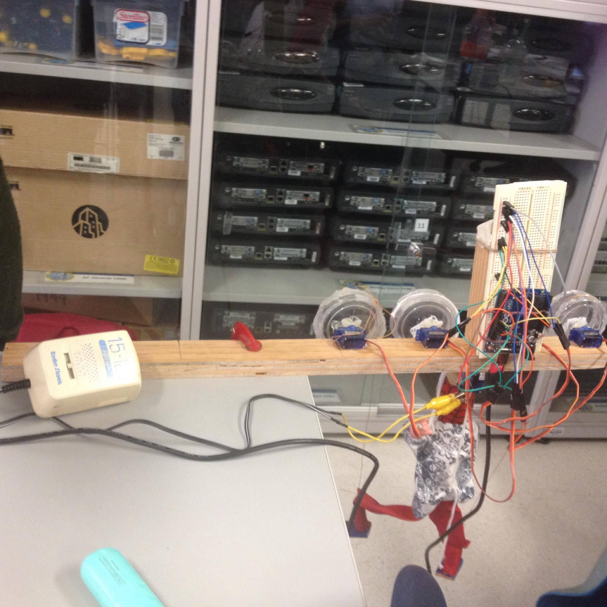 Spidercholo Puppet Arduino : 6 Steps - Instructables