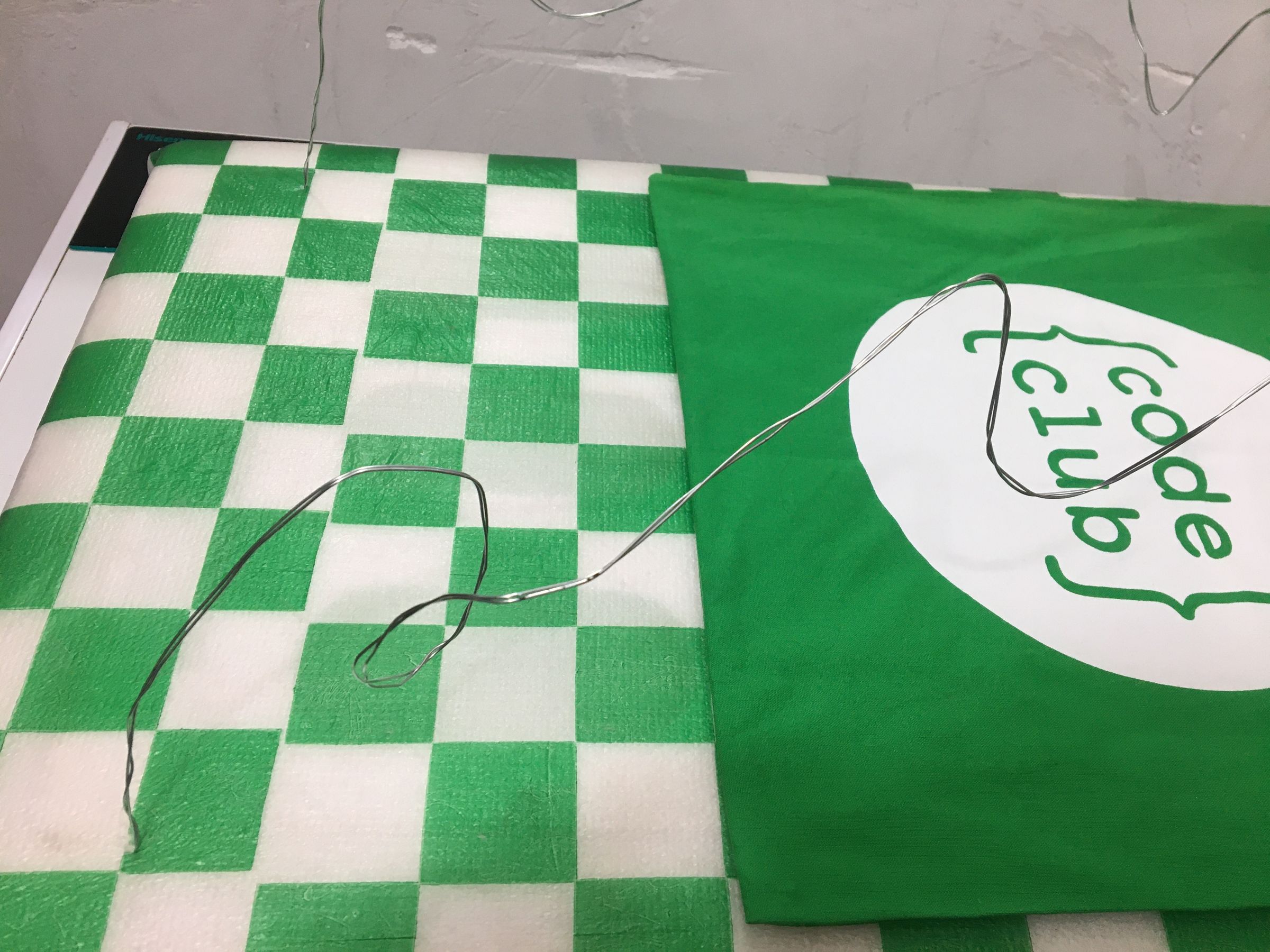 Buzz Wire Game Using Makey Makey and Scratch : 3 Steps - Instructables