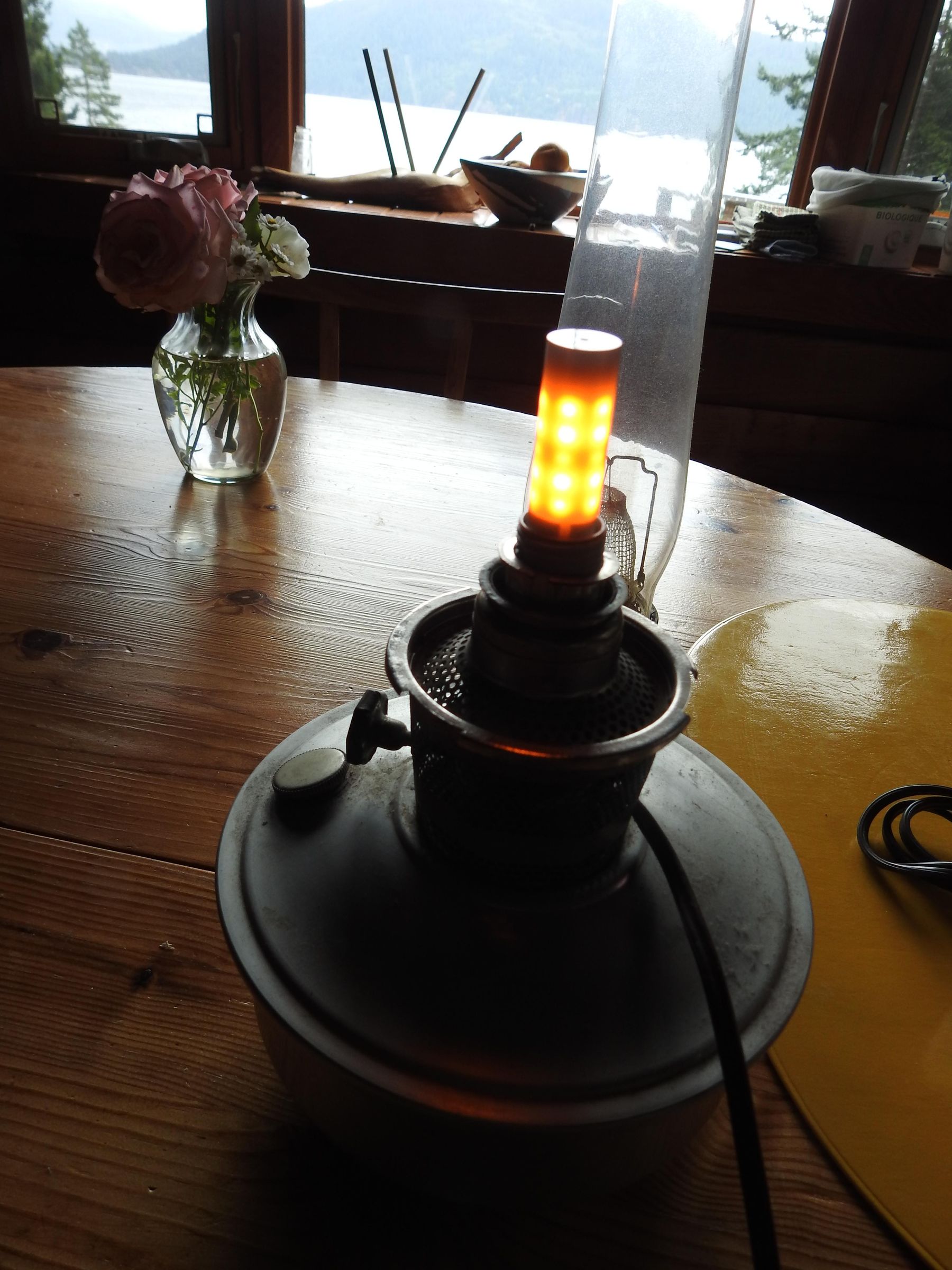 Convert Old Oil Lamps to Electricity - Instructables