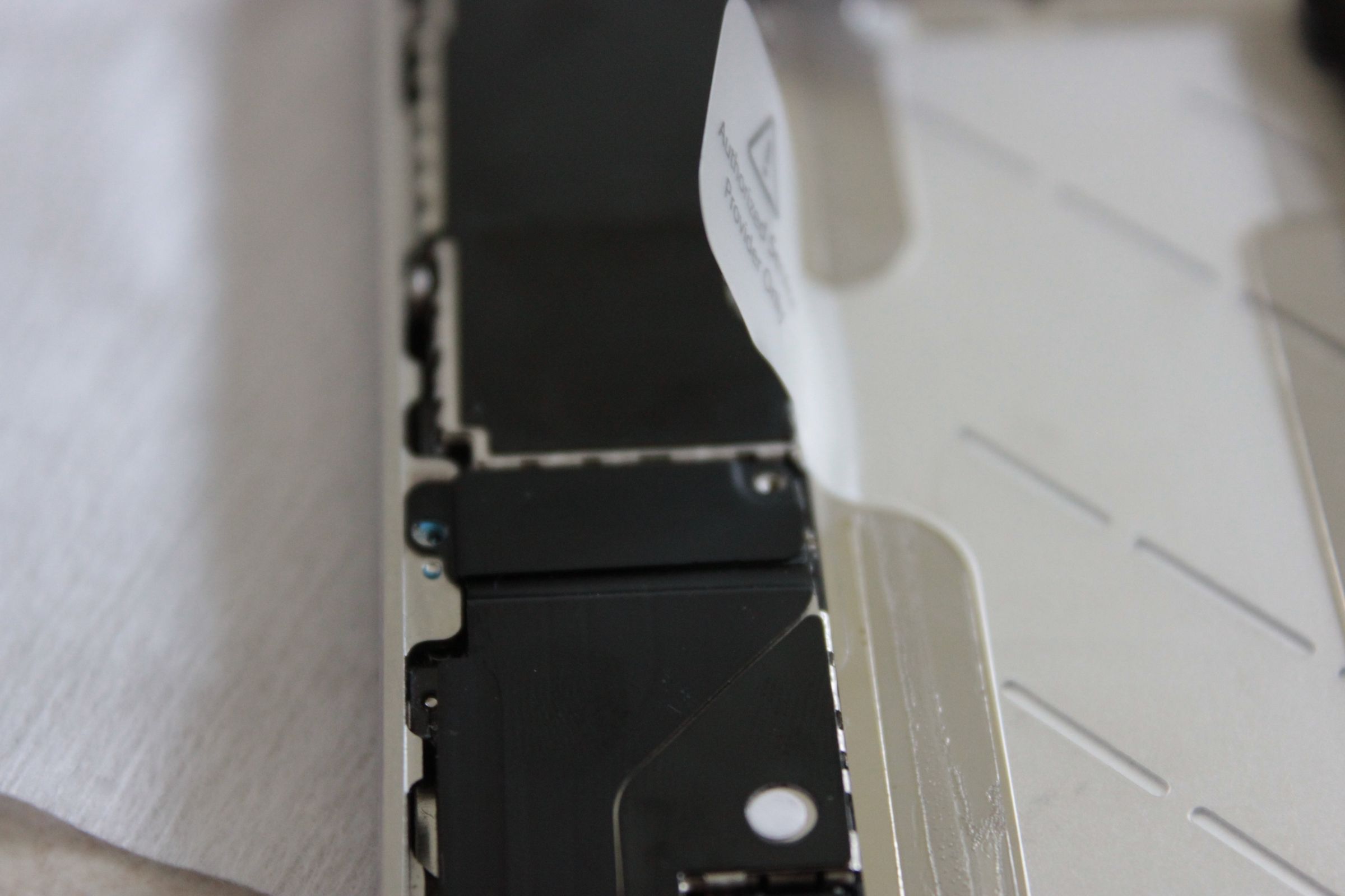 Guide to IPhone 4 Screen Replacement : 17 Steps (with Pictures ...