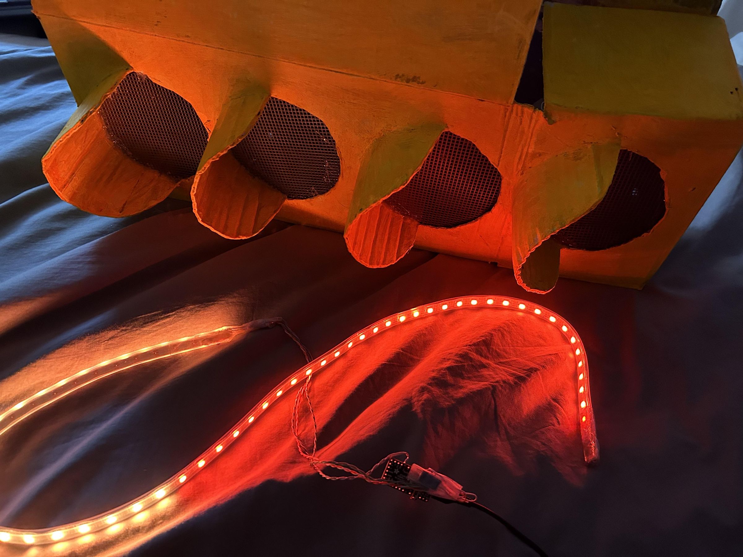 Giant Stoplight Lamp : 3 Steps - Instructables