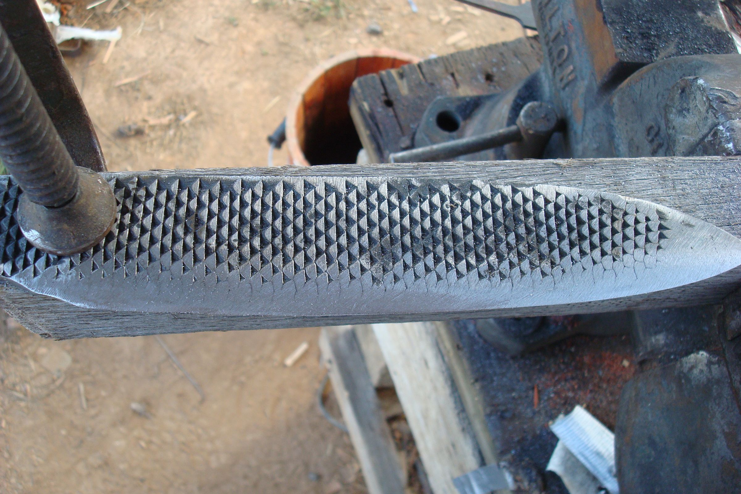 Making a Large Camp Knife From an Old Rasp. Part 2 : 5 Steps ...