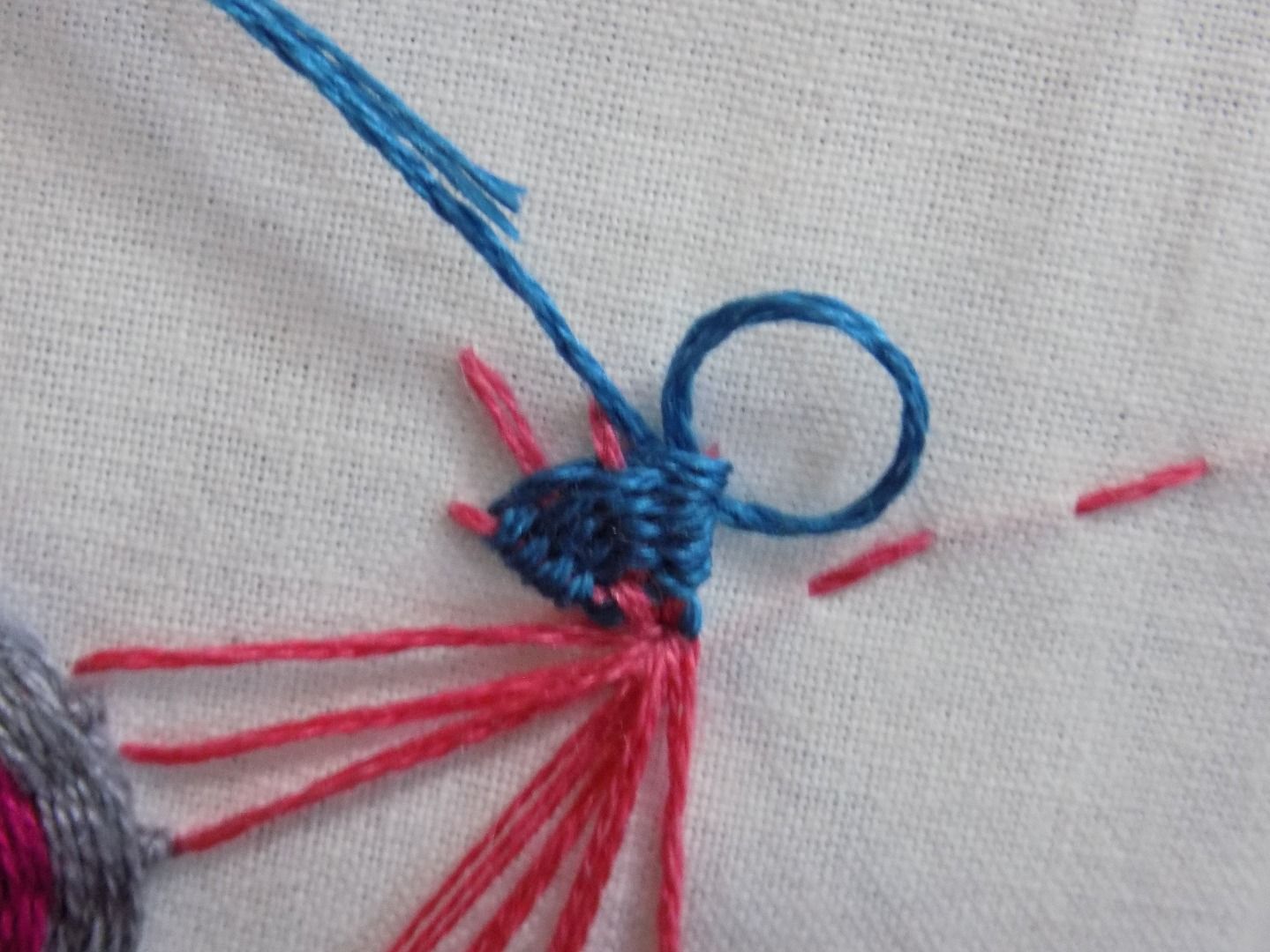 Embroidery 101: Freestyle Weaving : 10 Steps (with Pictures ...