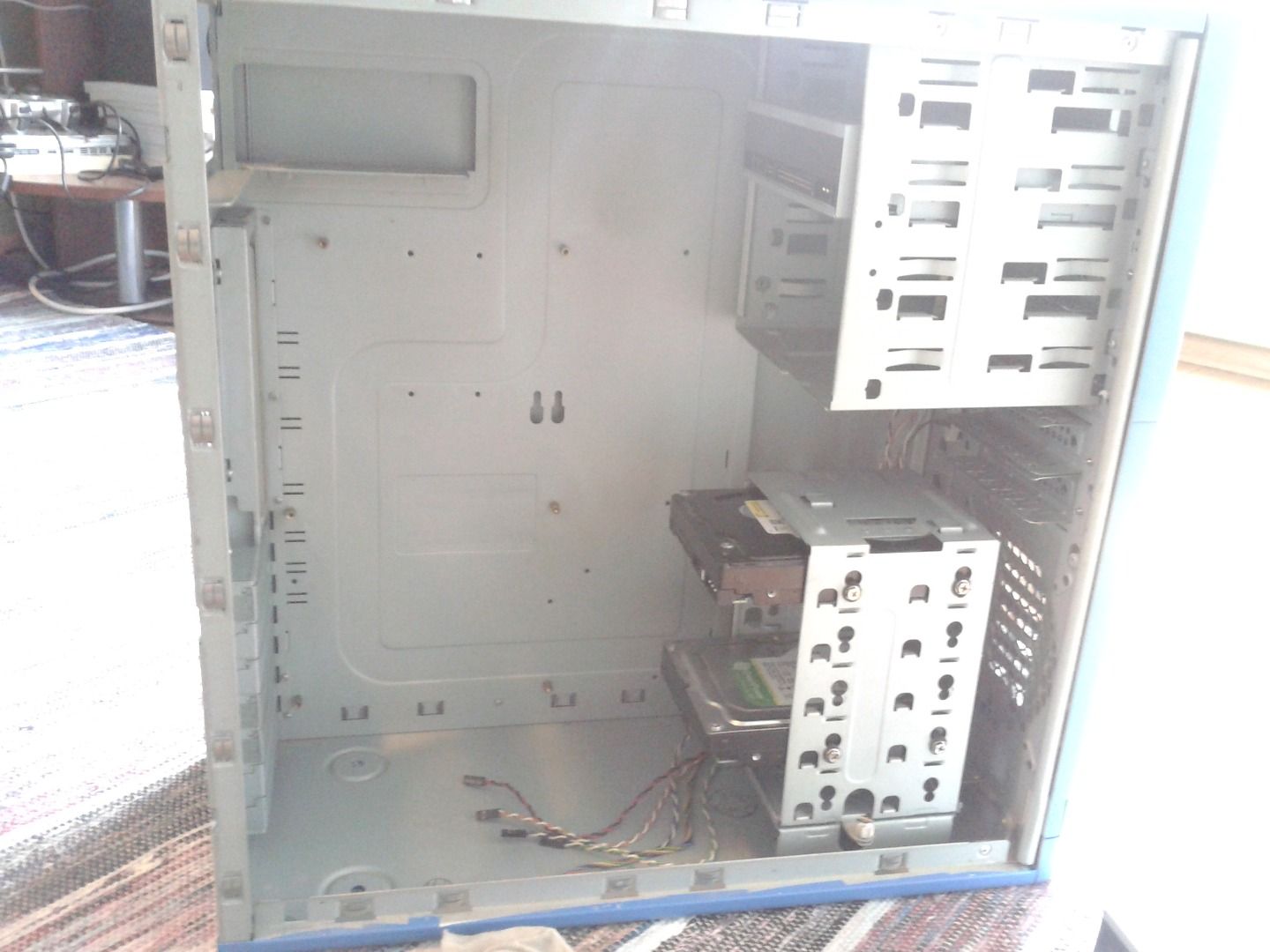 Simple Pc Case Mod : 6 Steps - Instructables