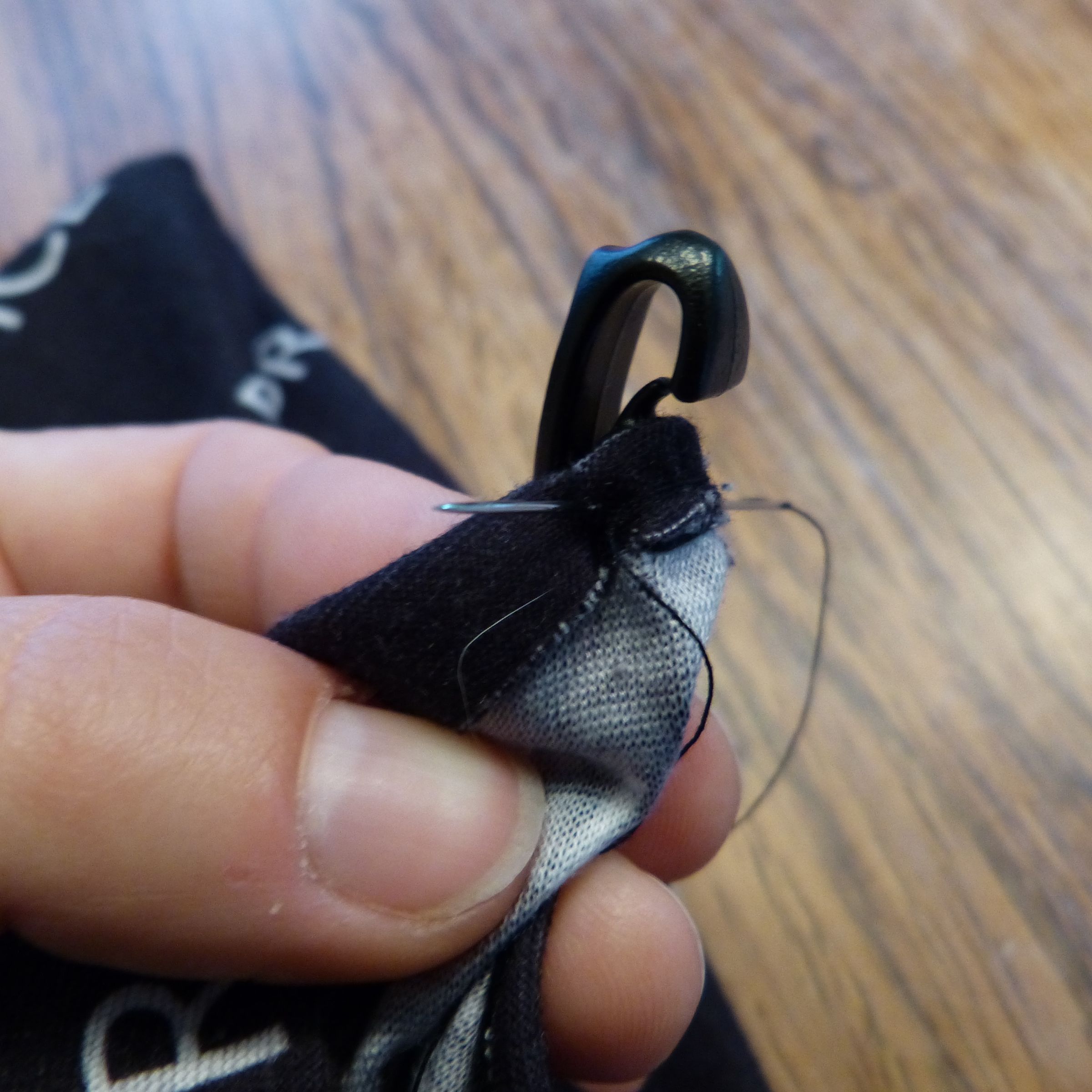 MYOG Trail Gaiters From a Buff : 8 Steps (with Pictures) - Instructables