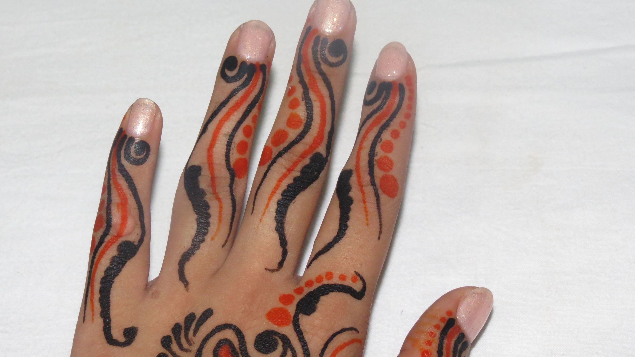 Coloured Henna : 8 Steps - Instructables