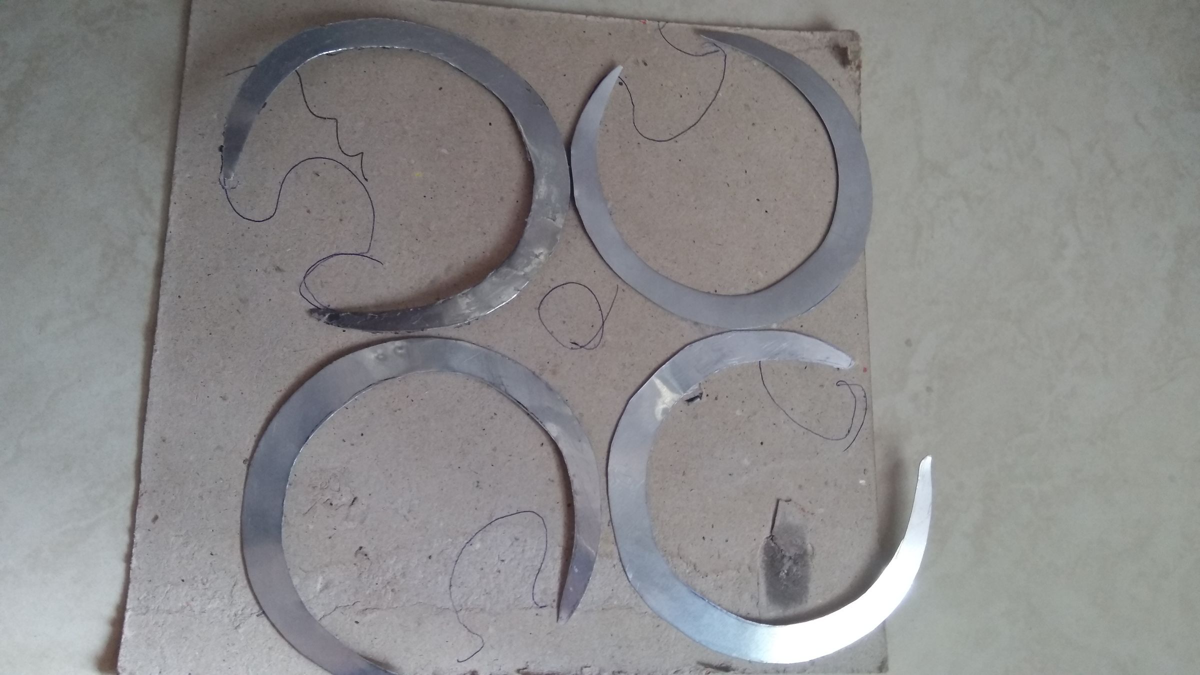 Homemade Double Pendulum Kinetic Art : 3 Steps - Instructables