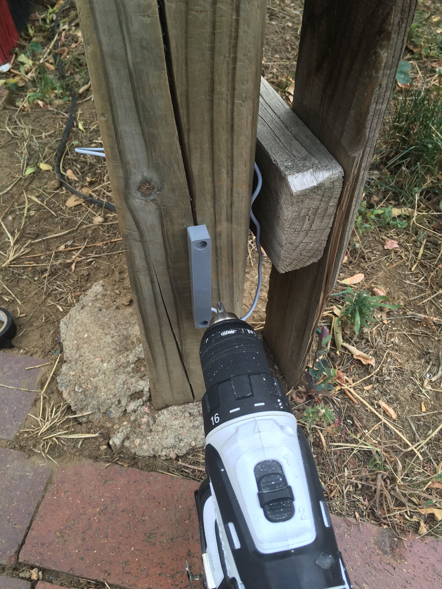 ZWave Exterior Gate Sensor : 4 Steps (with Pictures) - Instructables