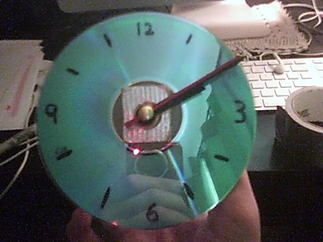 Simple CD Clock : 4 Steps - Instructables